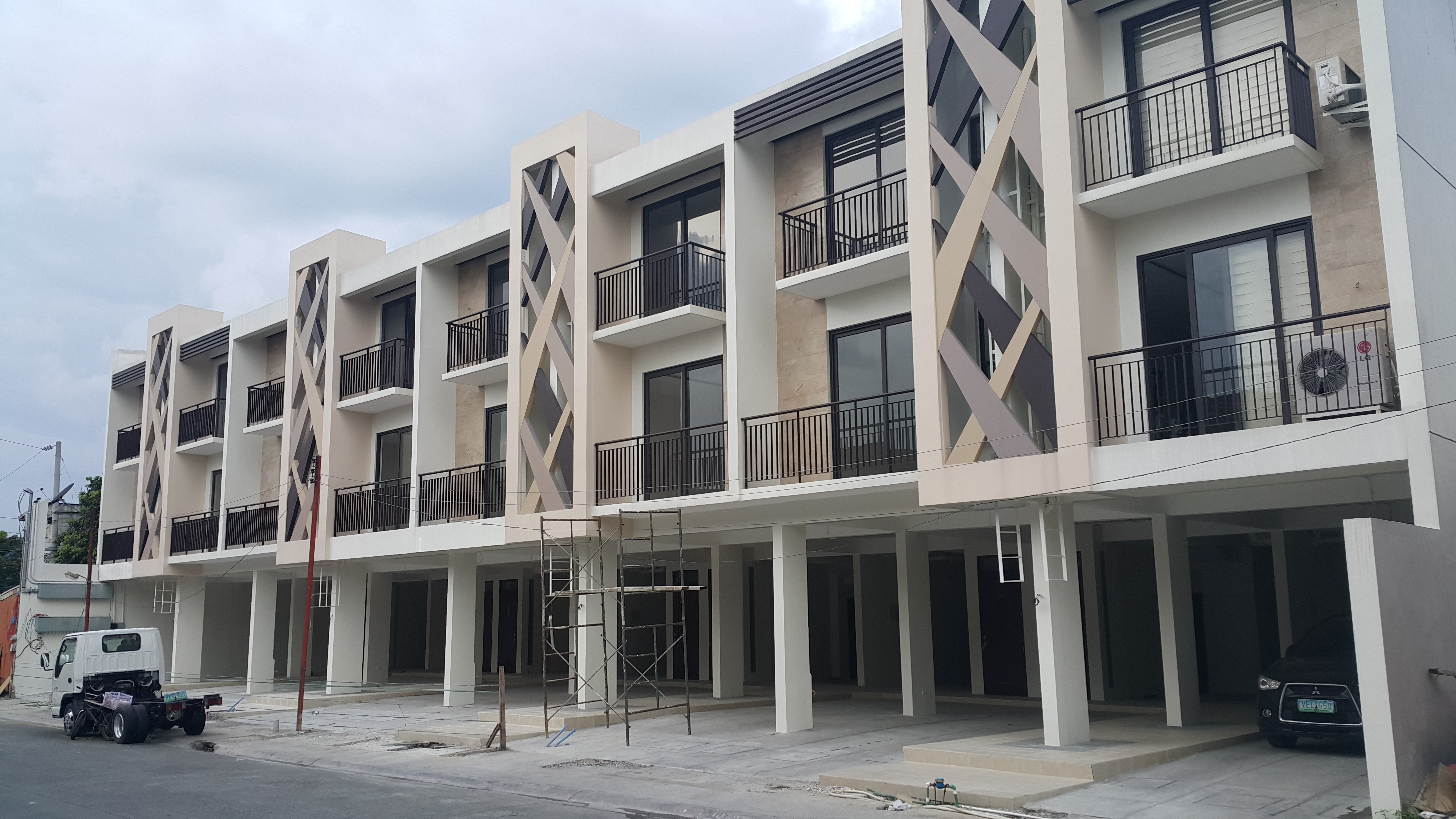 8 Unit - 3-storey Shophouse by PBELL + A.ID - Architizer