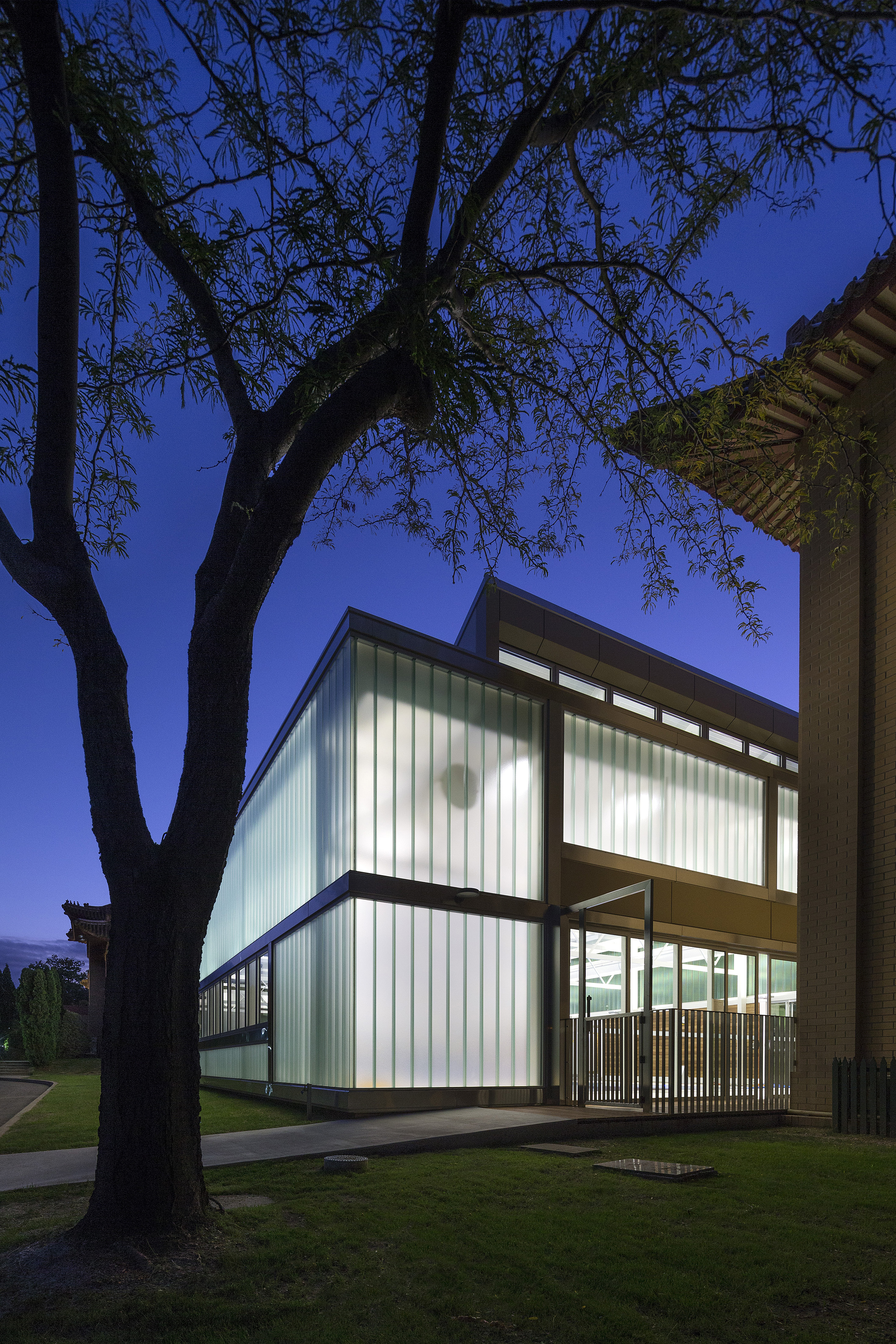PRC Embassy Pool Enclosure by Townsend + Associates Architects - Architizer