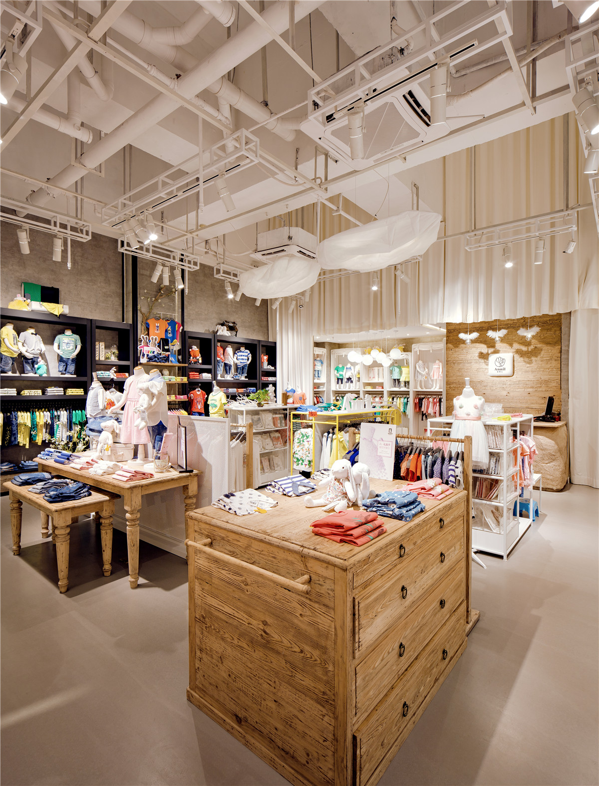 Care of Original Ecology — Annil Flagship Store by Bloom Design ...