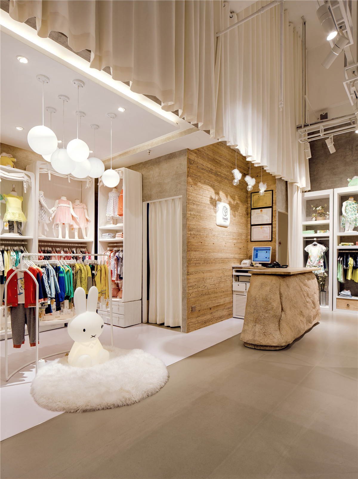Care of Original Ecology — Annil Flagship Store by Bloom Design ...