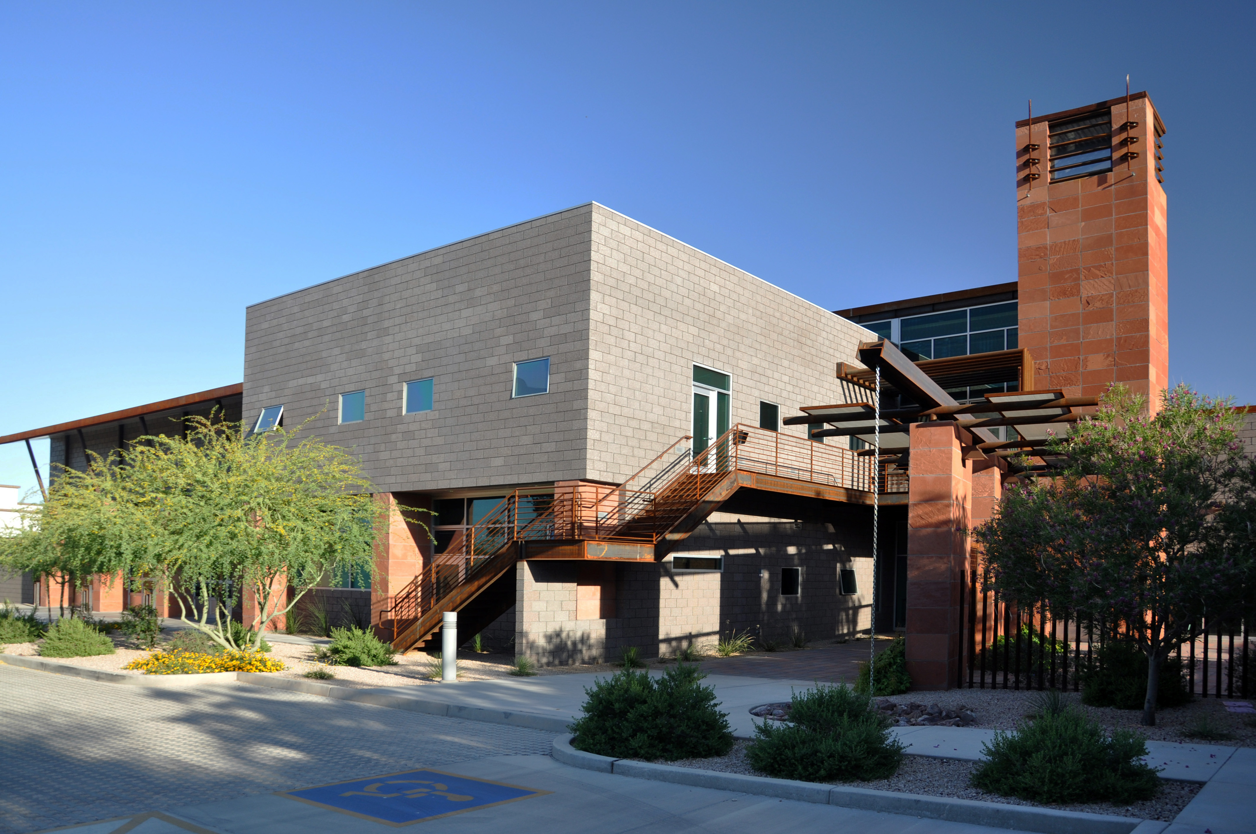 Scottsdale Fire Station + Administration by LEA Architects, LLC ...