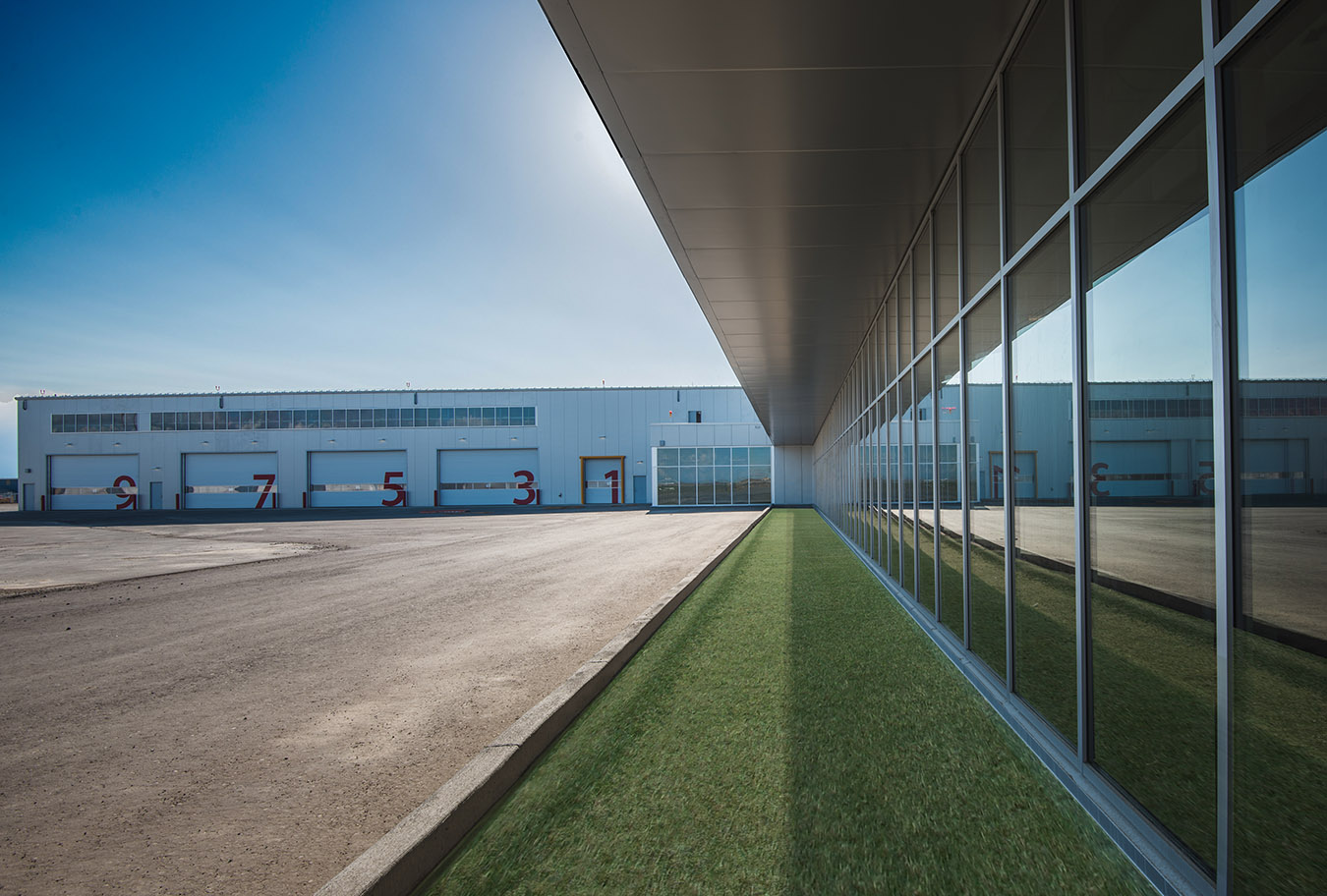 Airside Maintenance Control Expansion by SAHURI + Partners Architecture ...