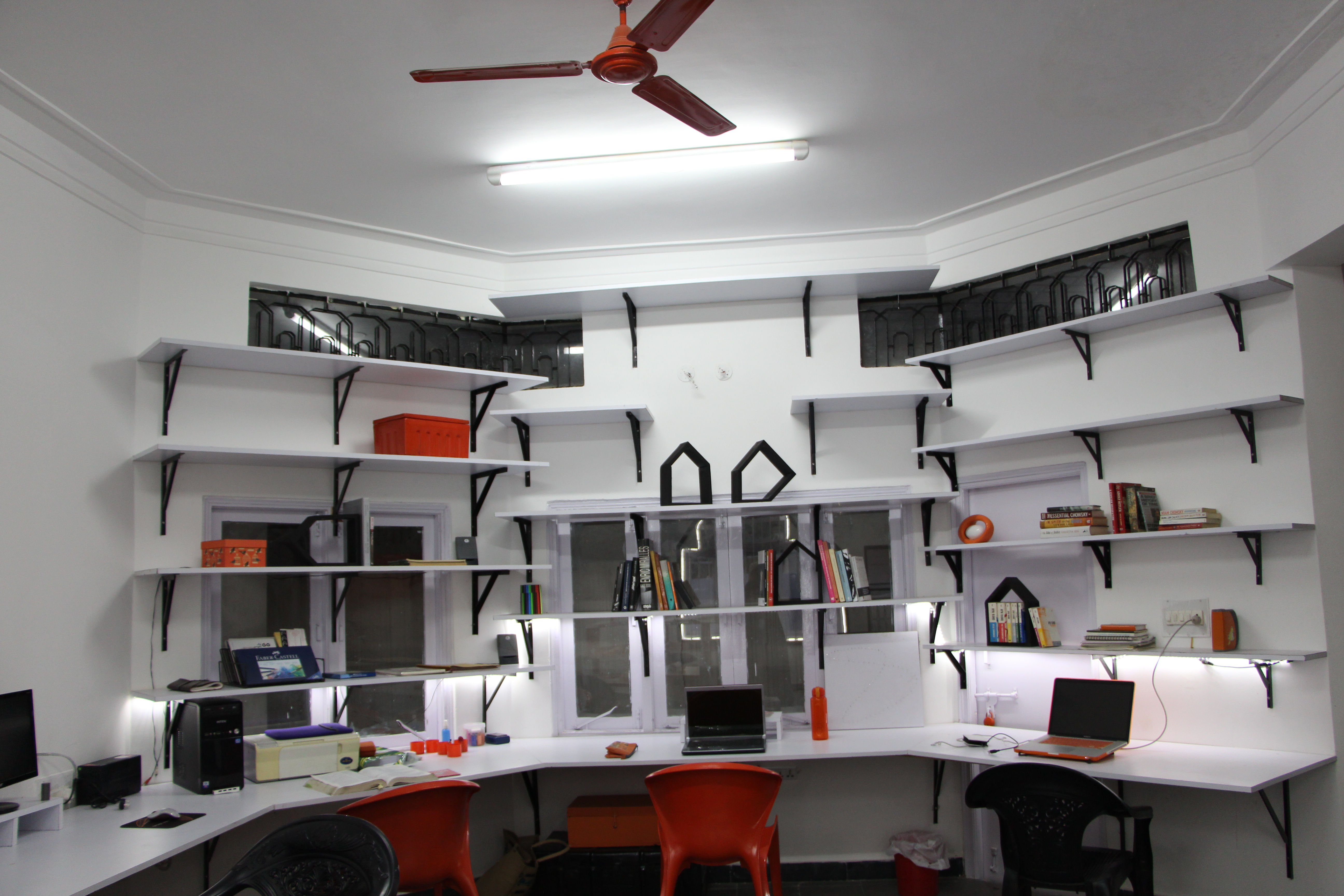 Vibrant Workspace by DesignAware - Architizer