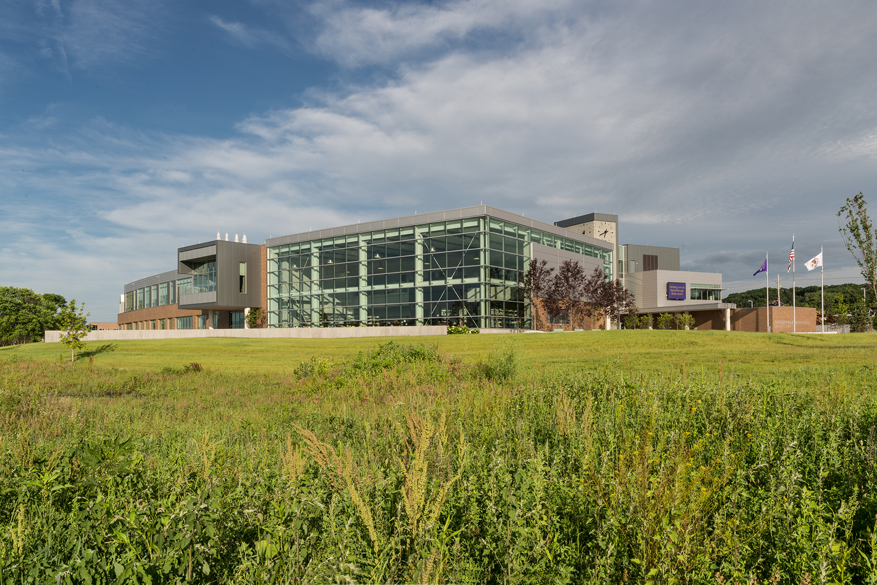 Western Illinois University Quad Cities Riverfront Campus by Holabird ...