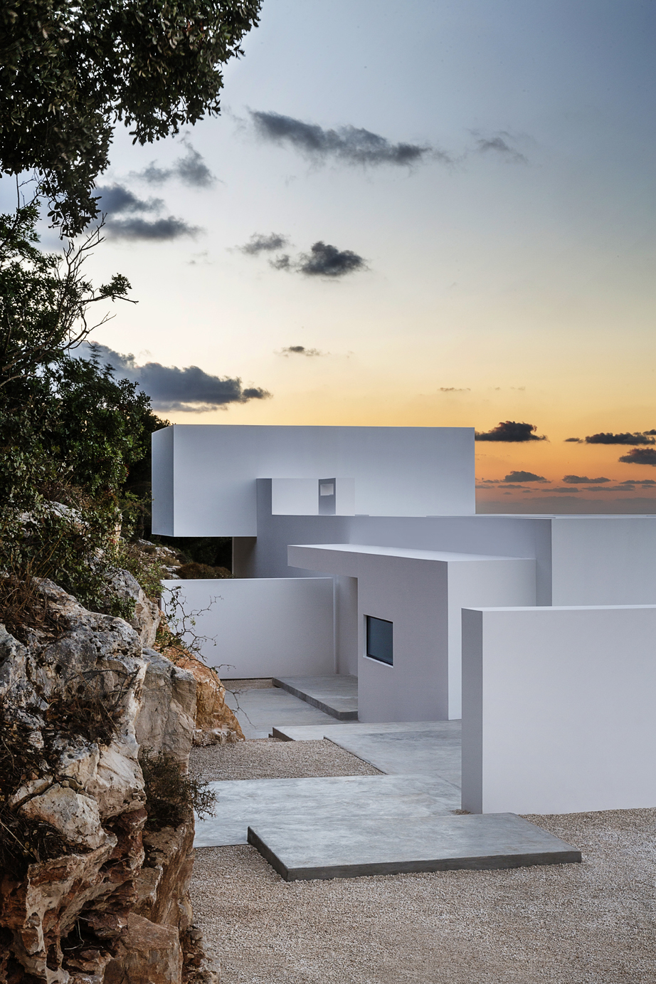 Silver House by Dwek Architecture and Partners - Architizer