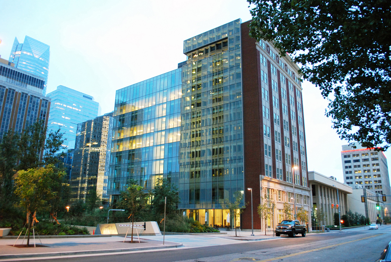 SandRidge Energy Commons by ROGERS PARTNERS Architects+Urban Designers ...