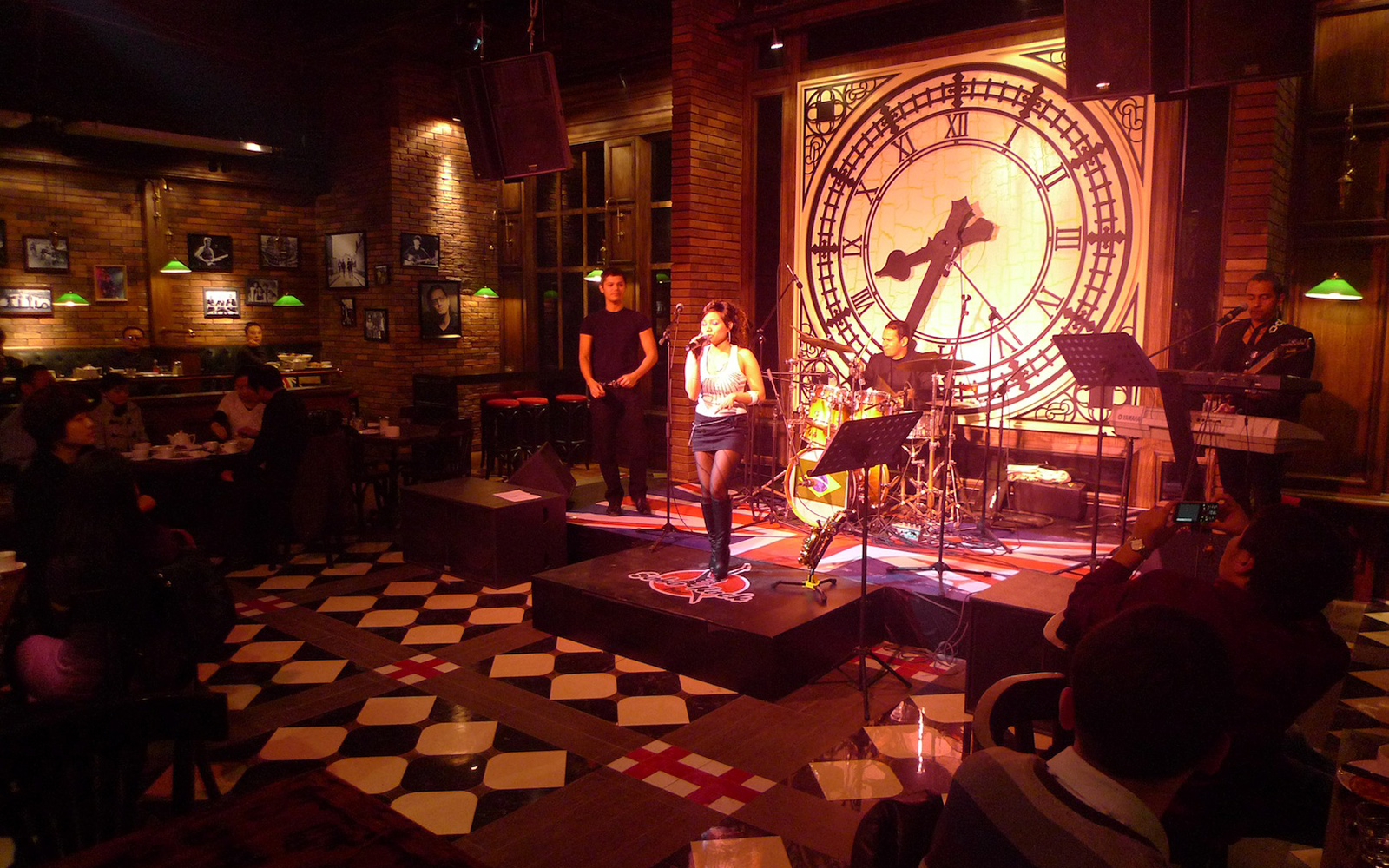 Soho Rock Bar by INK Architects - Architizer