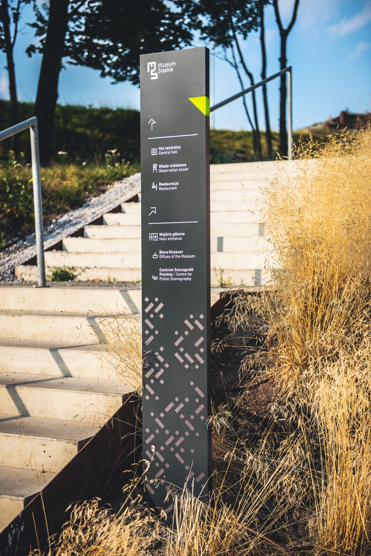 Wayfinding system in Silesian Museum by blank studio / wayfinding ...