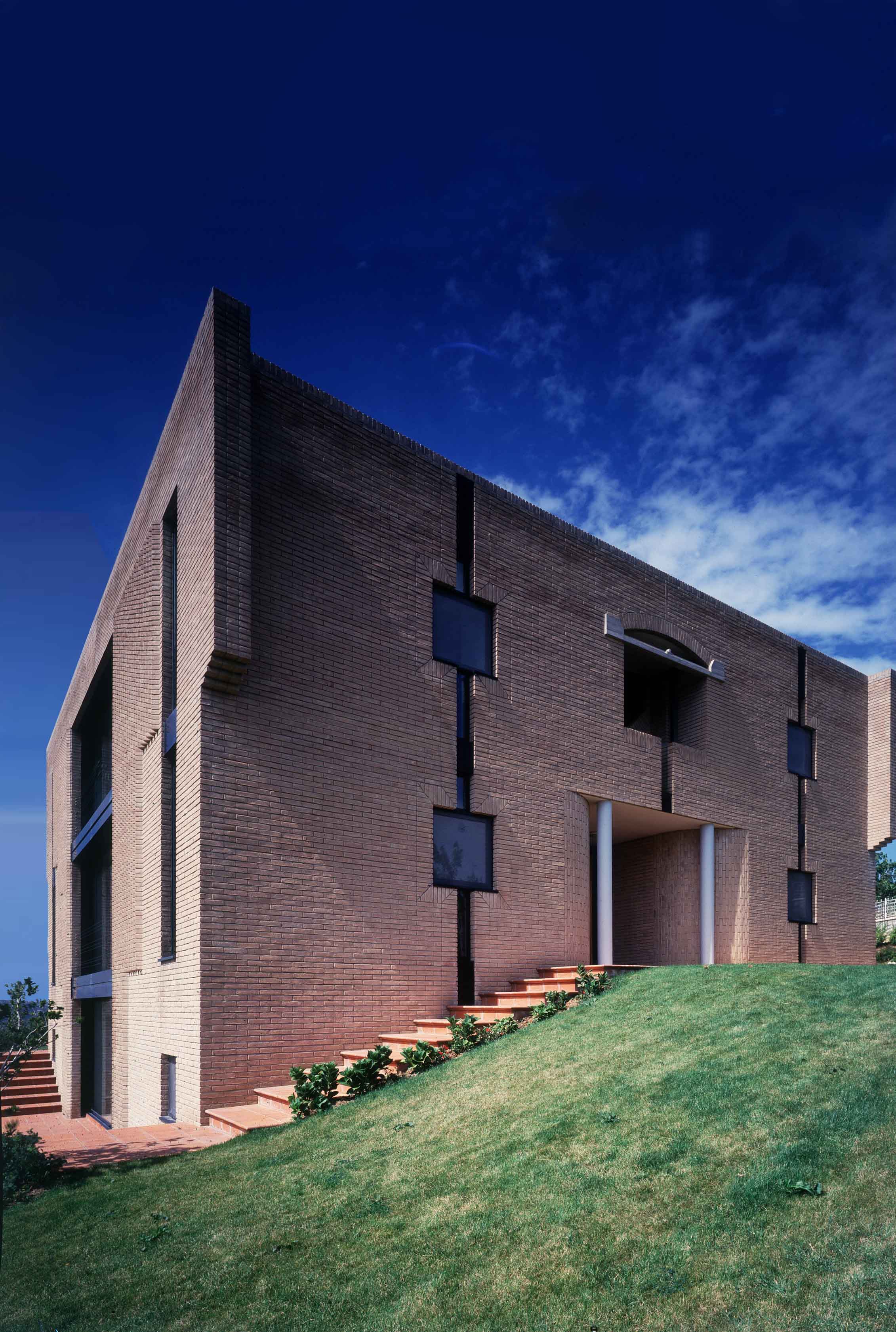Colle delle Api by Angelo Luigi Tartaglia Studio - Architizer