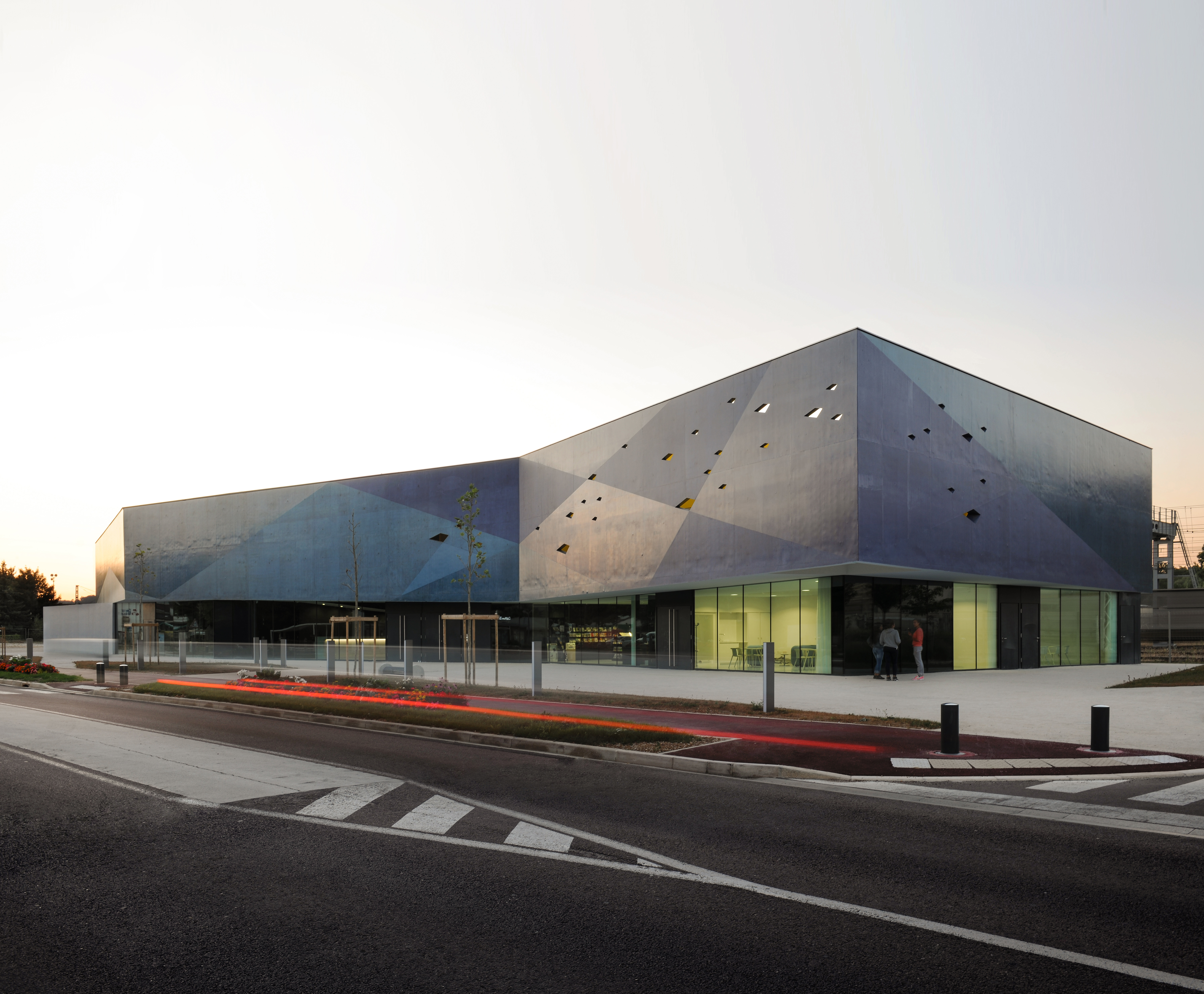 Inter-Generation Centre in Venarey-Les Laumes - Architizer