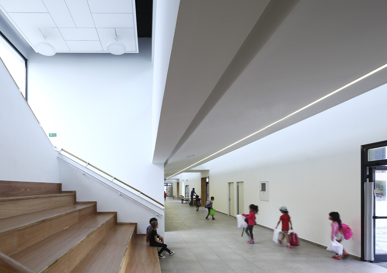 Kohav Hatsafon Elementary School by Auerbach Halevy Architects ...