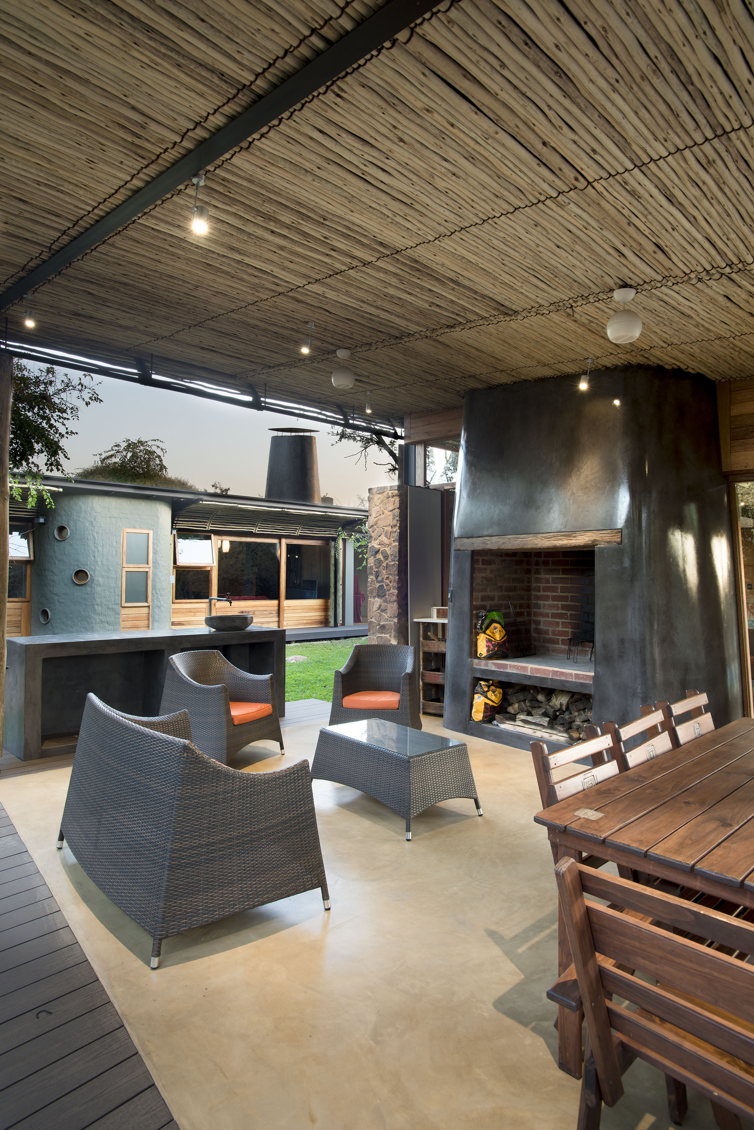 House Mouton by Earthworld Architects and Interiors - Architizer