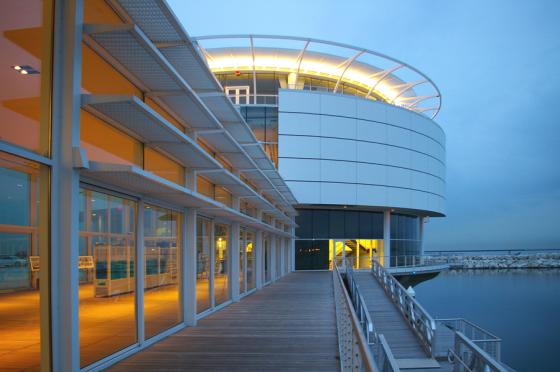 Discovery World at Pier Wisconsin by HGA - Architizer