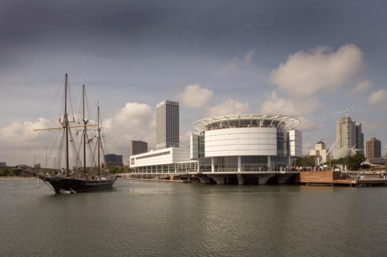 Discovery World at Pier Wisconsin by HGA - Architizer