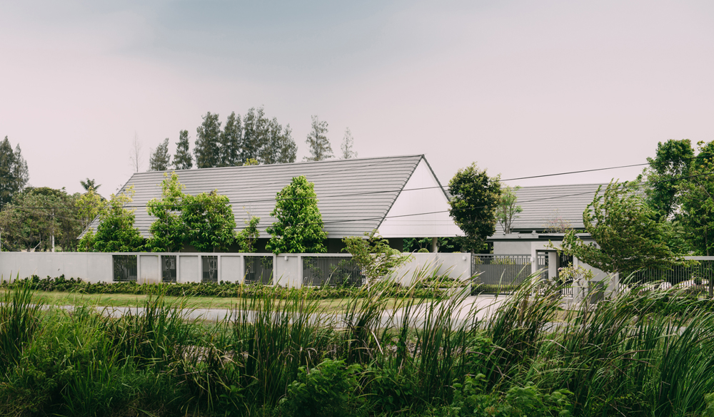 The Triangle house - Architizer