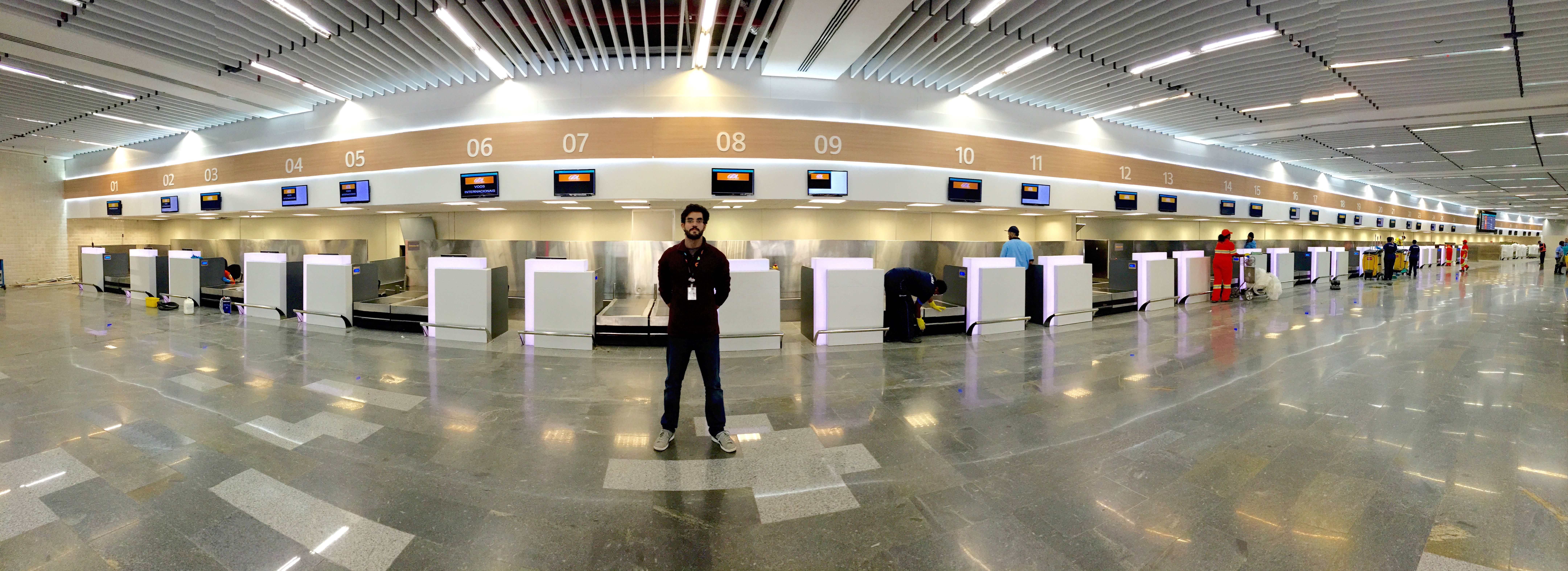 New check-in area by RIOgaleão - Architizer