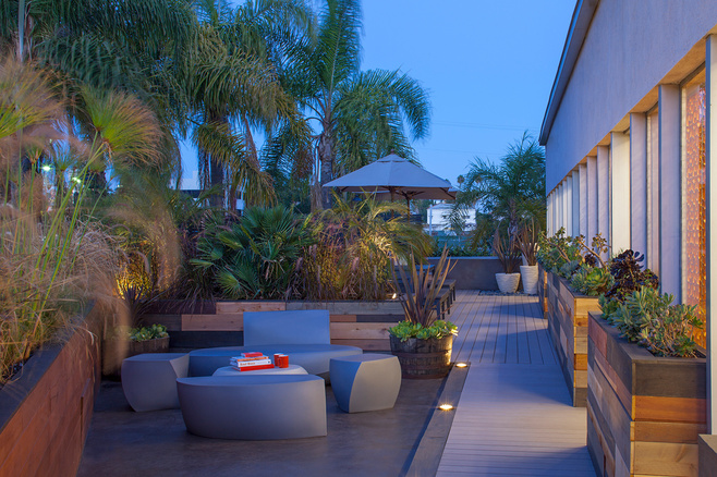 Electrical and Computer Engineering Building, University of Illinois at ...