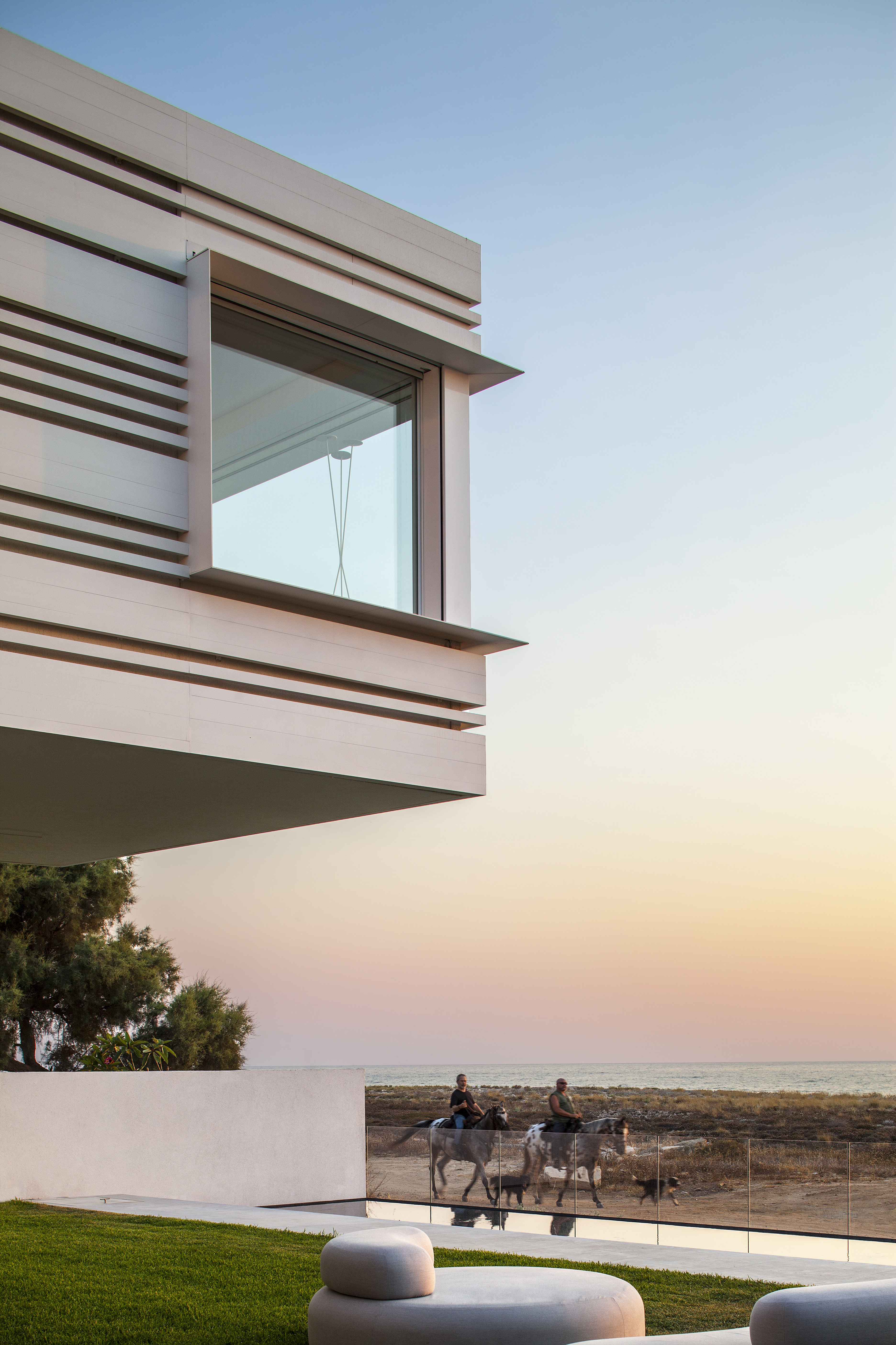A House by the Sea Shore by PITSOU KEDEM ARCHITECTS - Architizer