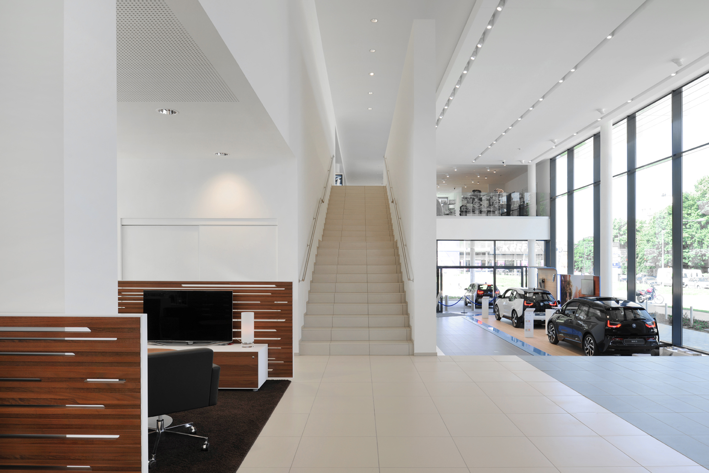 BMW Brussels Evere - A giant in the city by FCM Architects - Architizer
