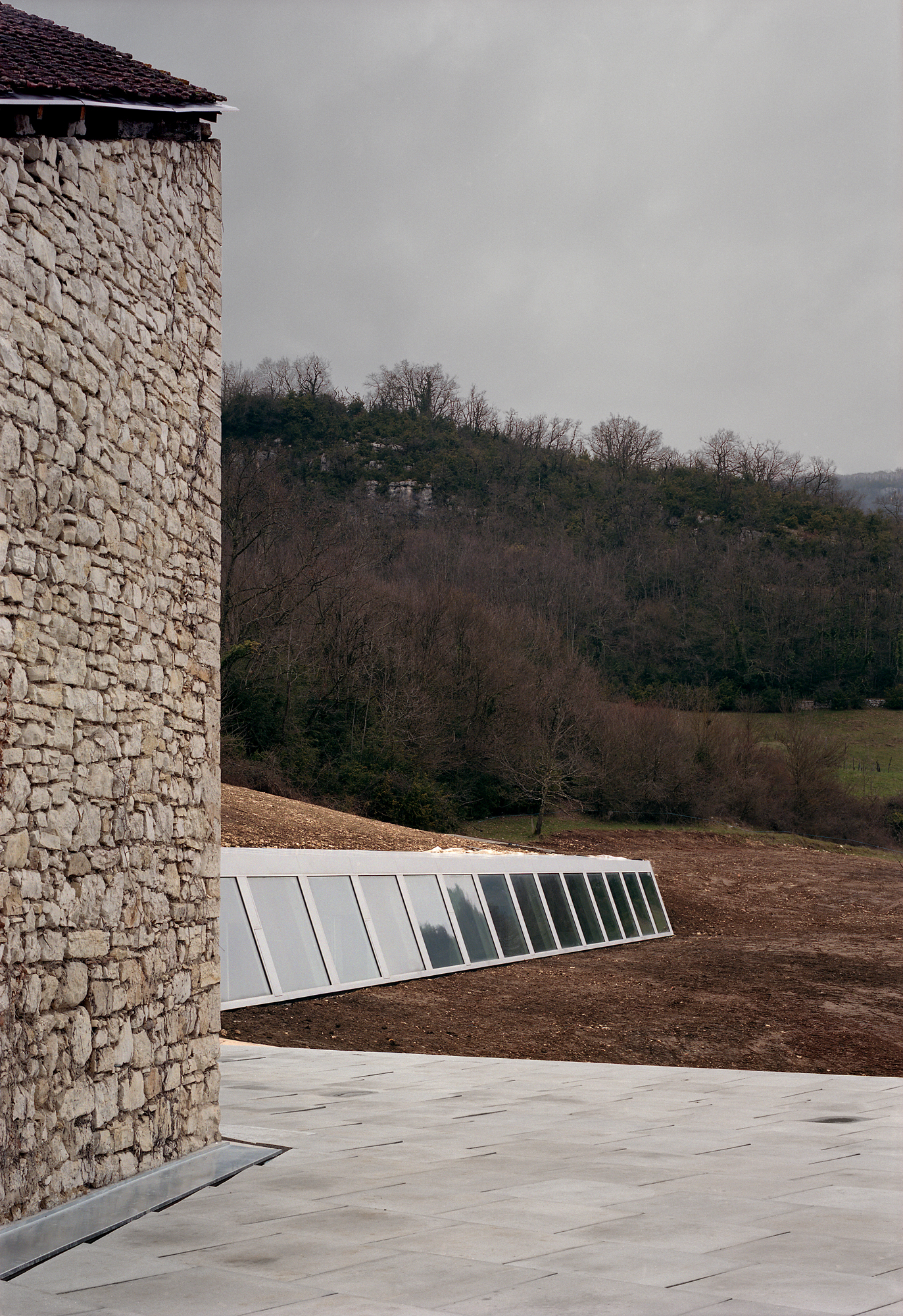 IZIEU - Memorial of Deported Jewish Children by DU BESSET-LYON ...