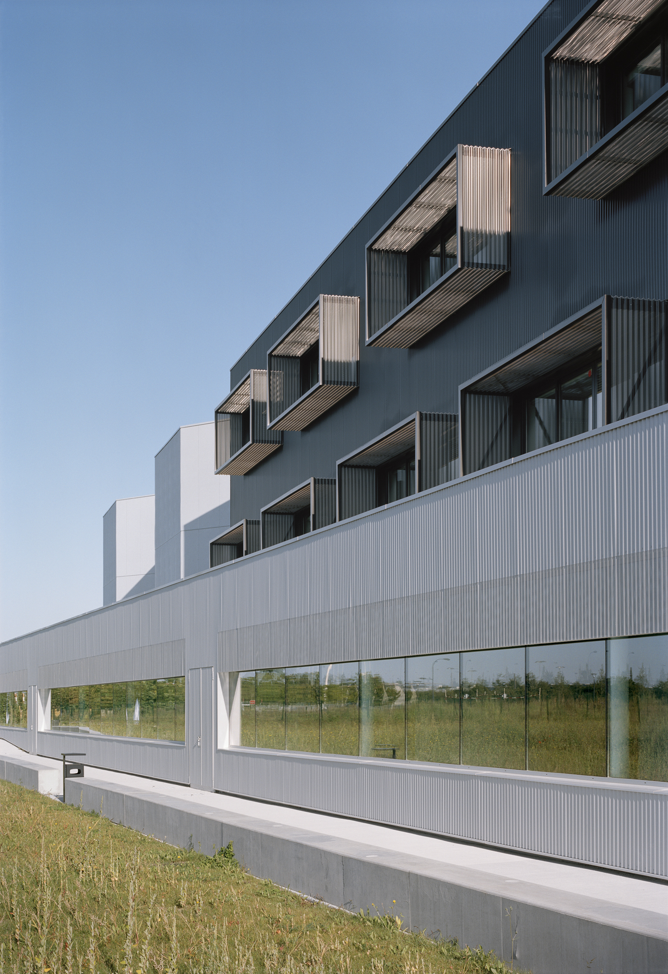 TOURS- Medical School by DU BESSET-LYON ARCHITECTES - Architizer