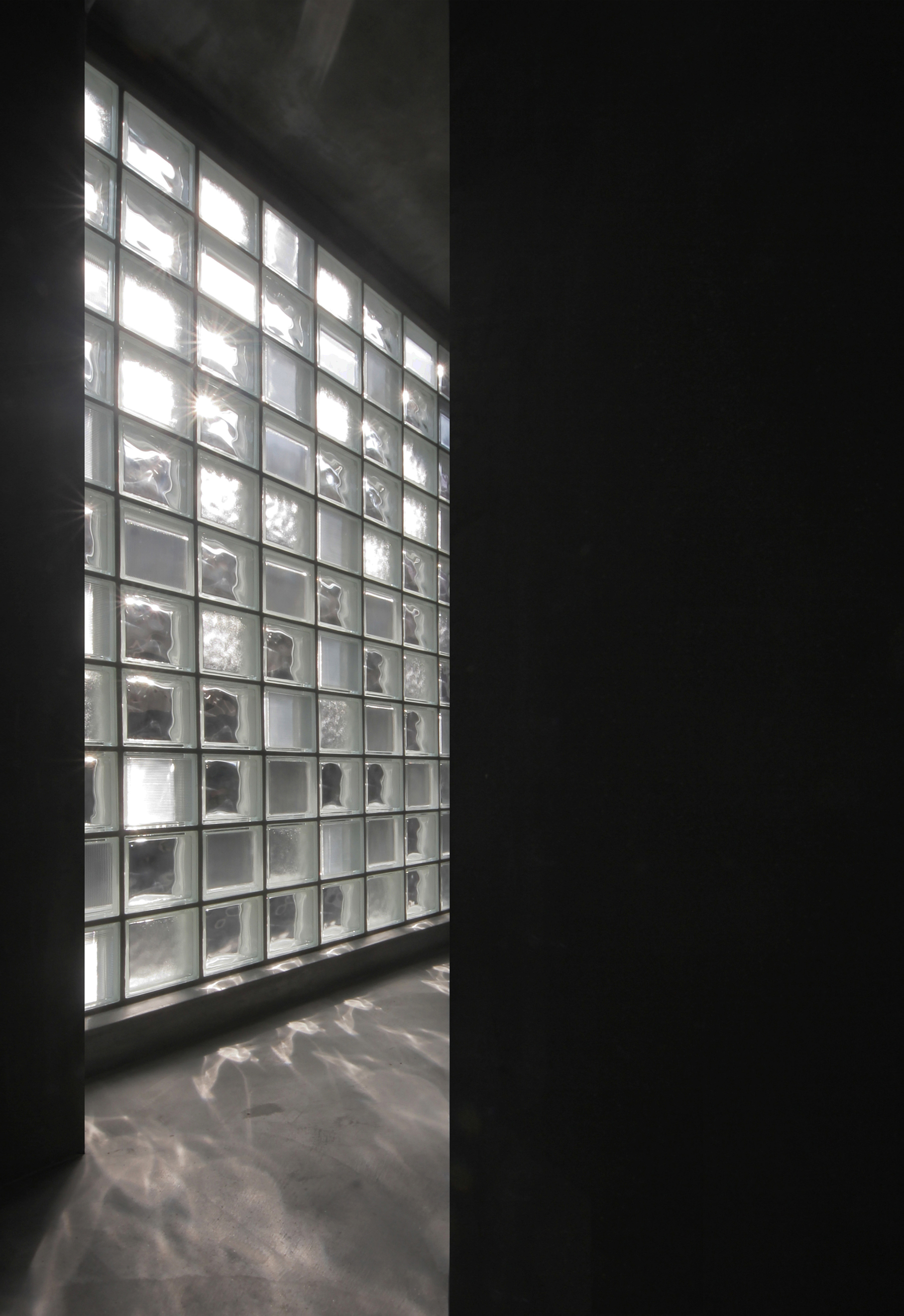 Diamant | Glass Art Gallery by JAM - Architizer