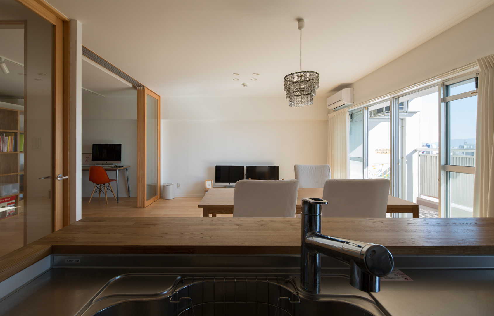 Fukinagashi Flat by YYAA | Yoshihiro Yamamoto & Associates, Architects ...