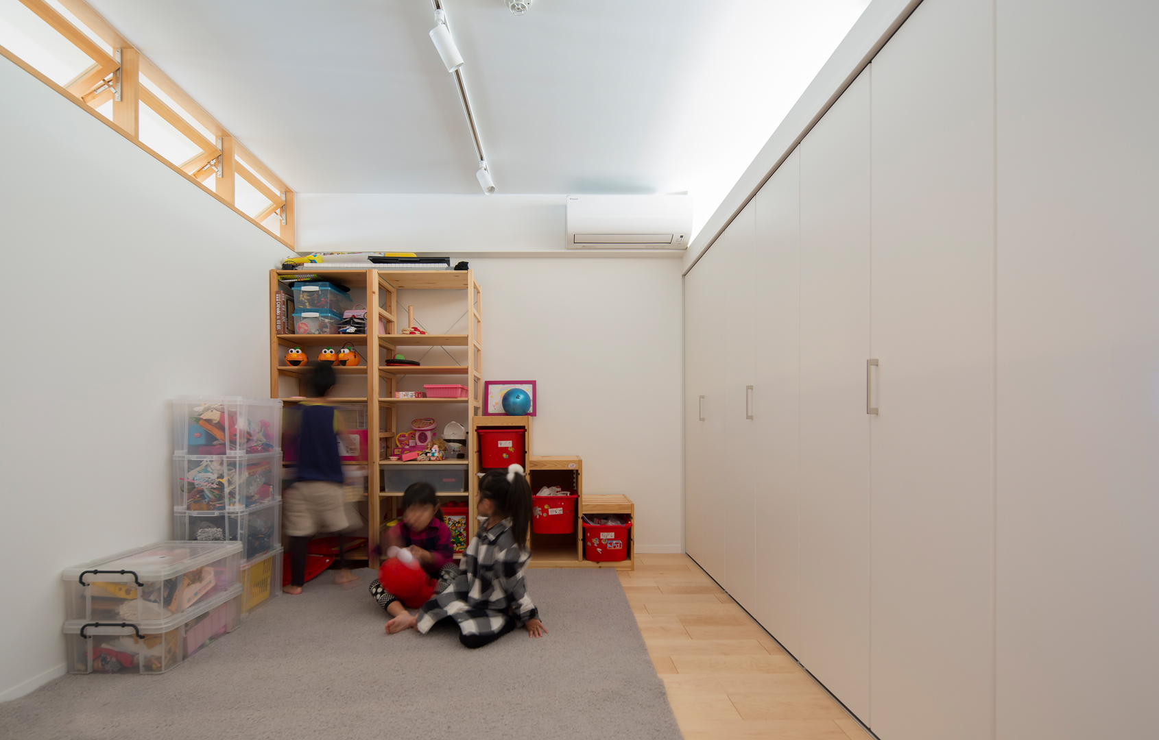 Fukinagashi Flat by YYAA Yoshihiro Yamamoto Architects Atelier - Architizer