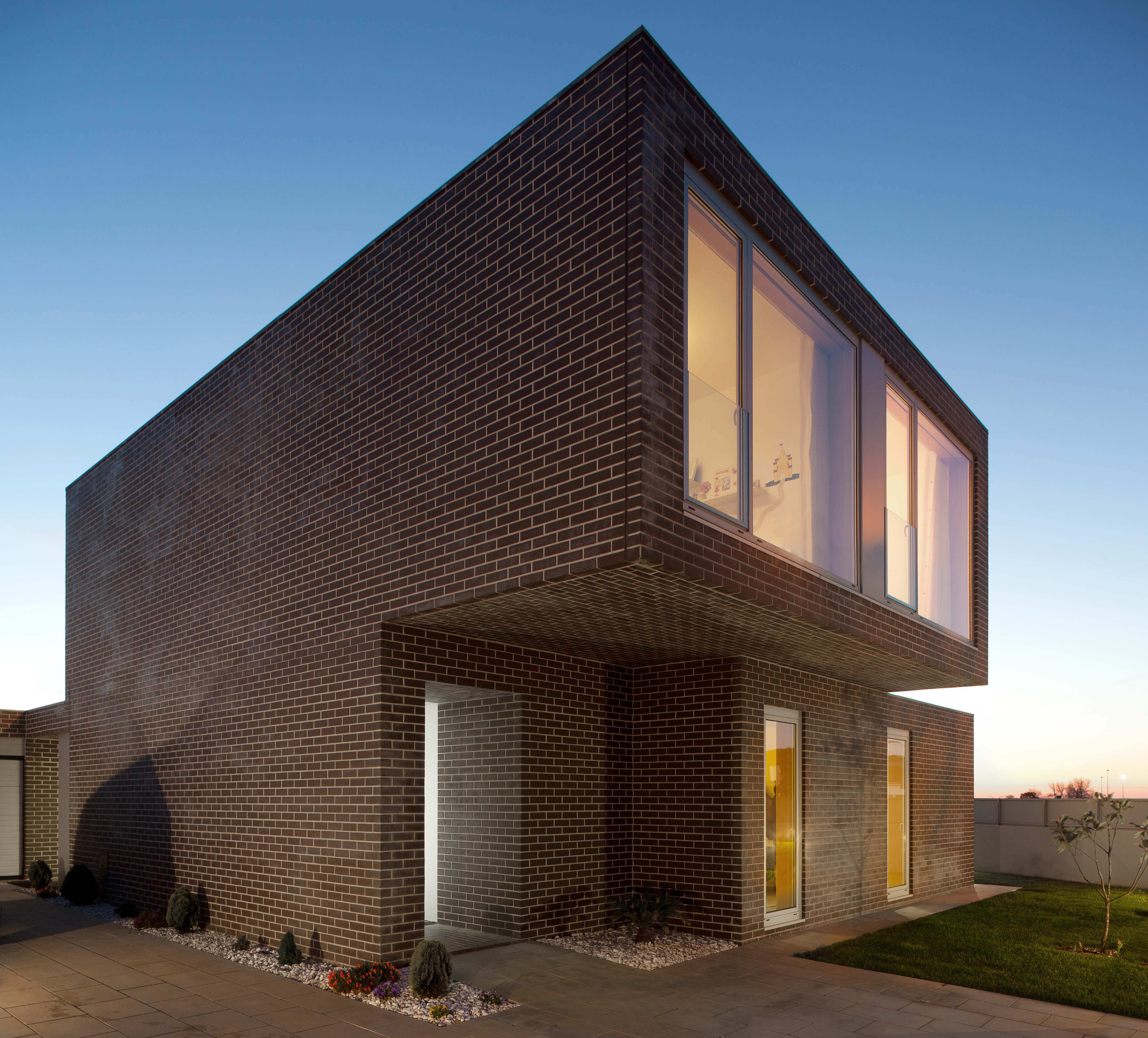 HVM House by M2 SENOS - Architizer