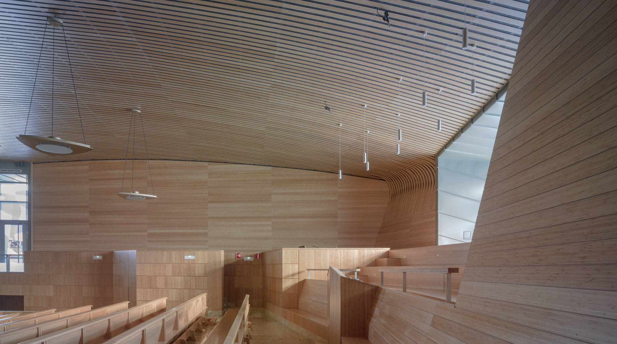 Oratory and Auditorium at Retamar School by Hermoso & Heimannsfeld ...