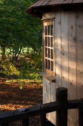 Timbertop Hangout Treehouse by Blue Forest (UK) Ltd - Treehouses ...