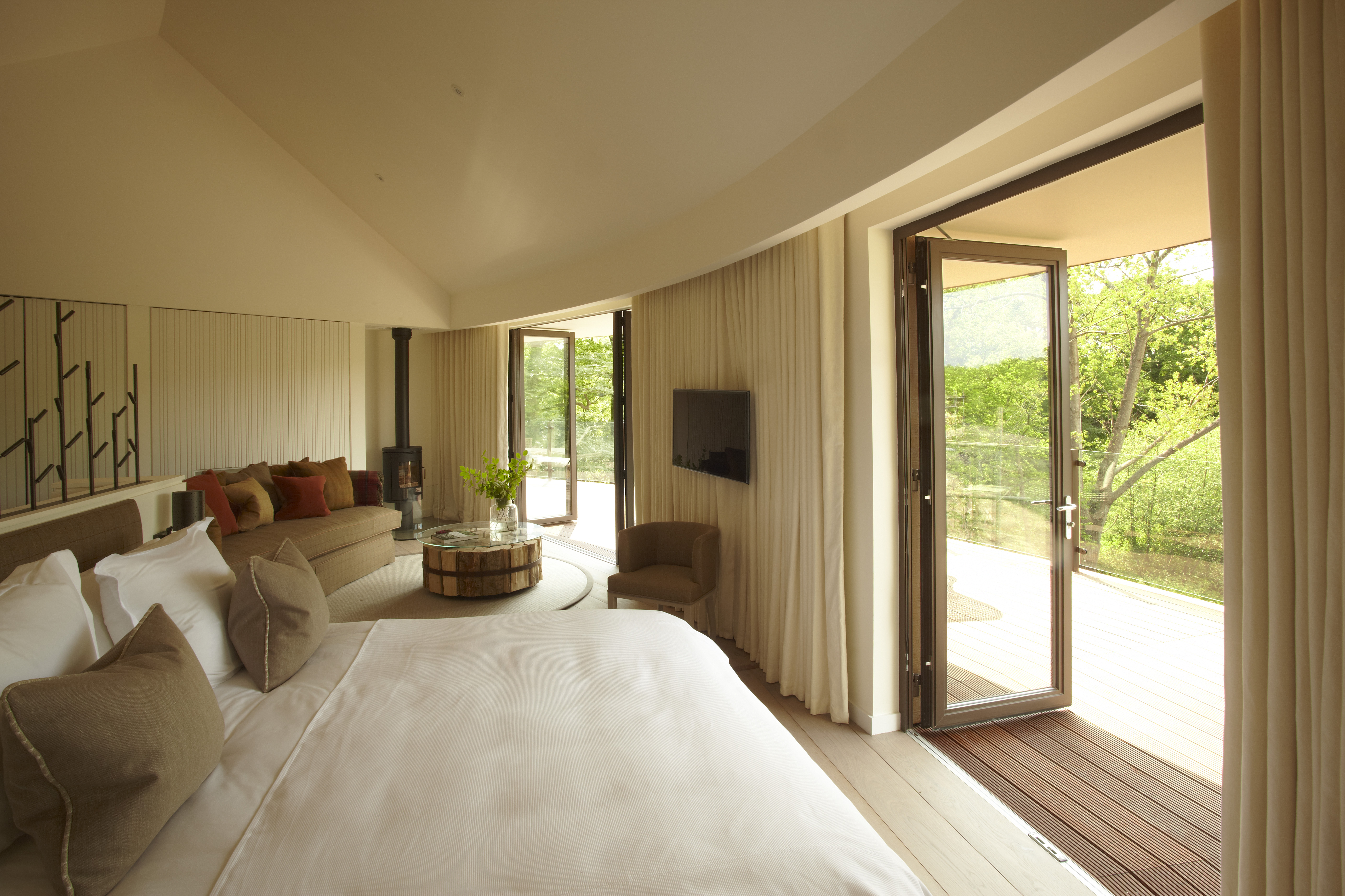 Chewton Glen Treehouse Suites by Blue Forest (UK) Ltd - Treehouses ...