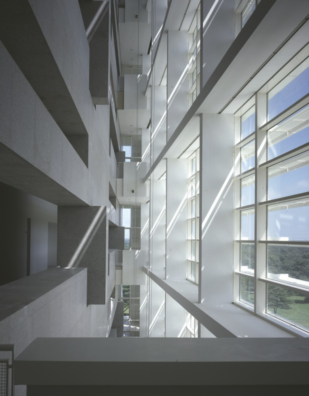 United States Courthouse, Islip by Meier Architects - Architizer