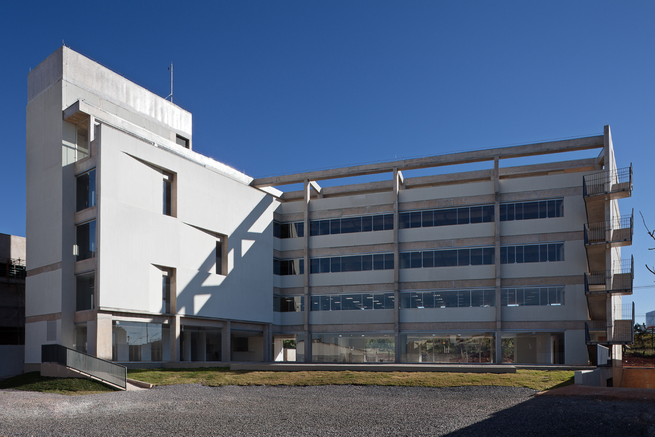POSEAD Building by BLOCO Arquitetos - Architizer
