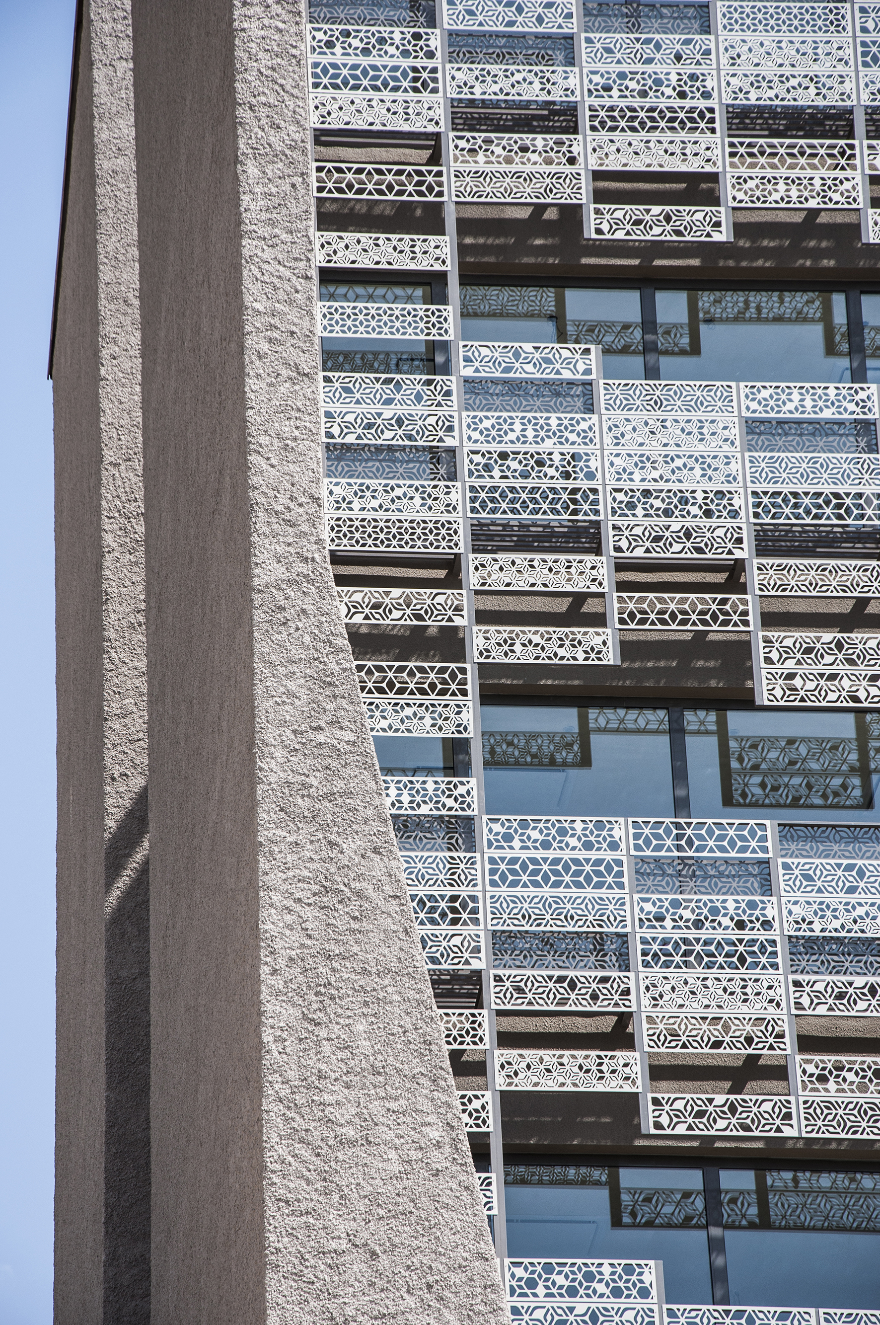 MEHRAZ OFFICE-COMMERCIAL BUILDING by Boozhgan Architectural Studio ...