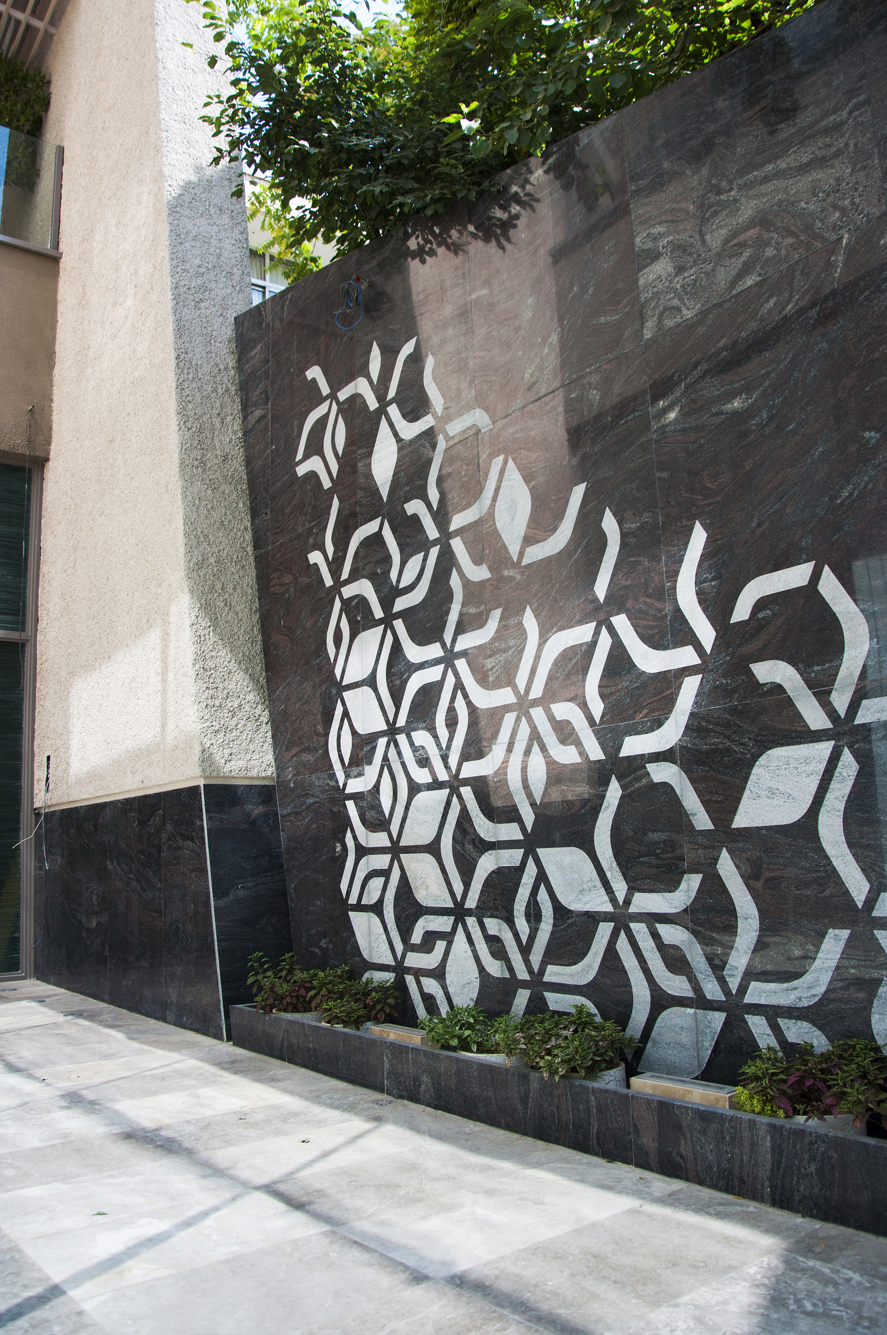 MEHRAZ OFFICE-COMMERCIAL BUILDING by Boozhgan Architectural Studio ...
