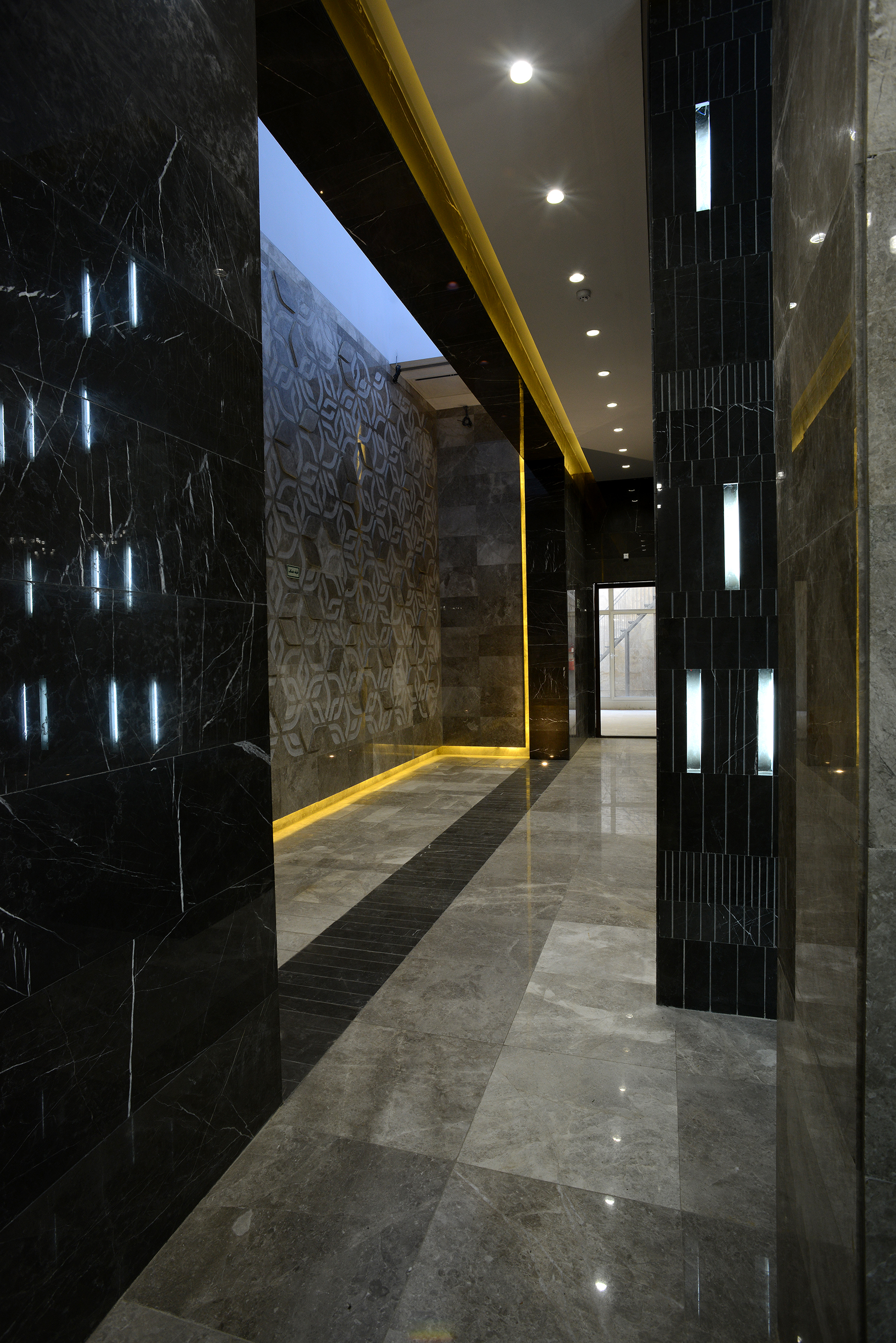 MEHRAZ OFFICE-COMMERCIAL BUILDING by Boozhgan Architectural Studio ...