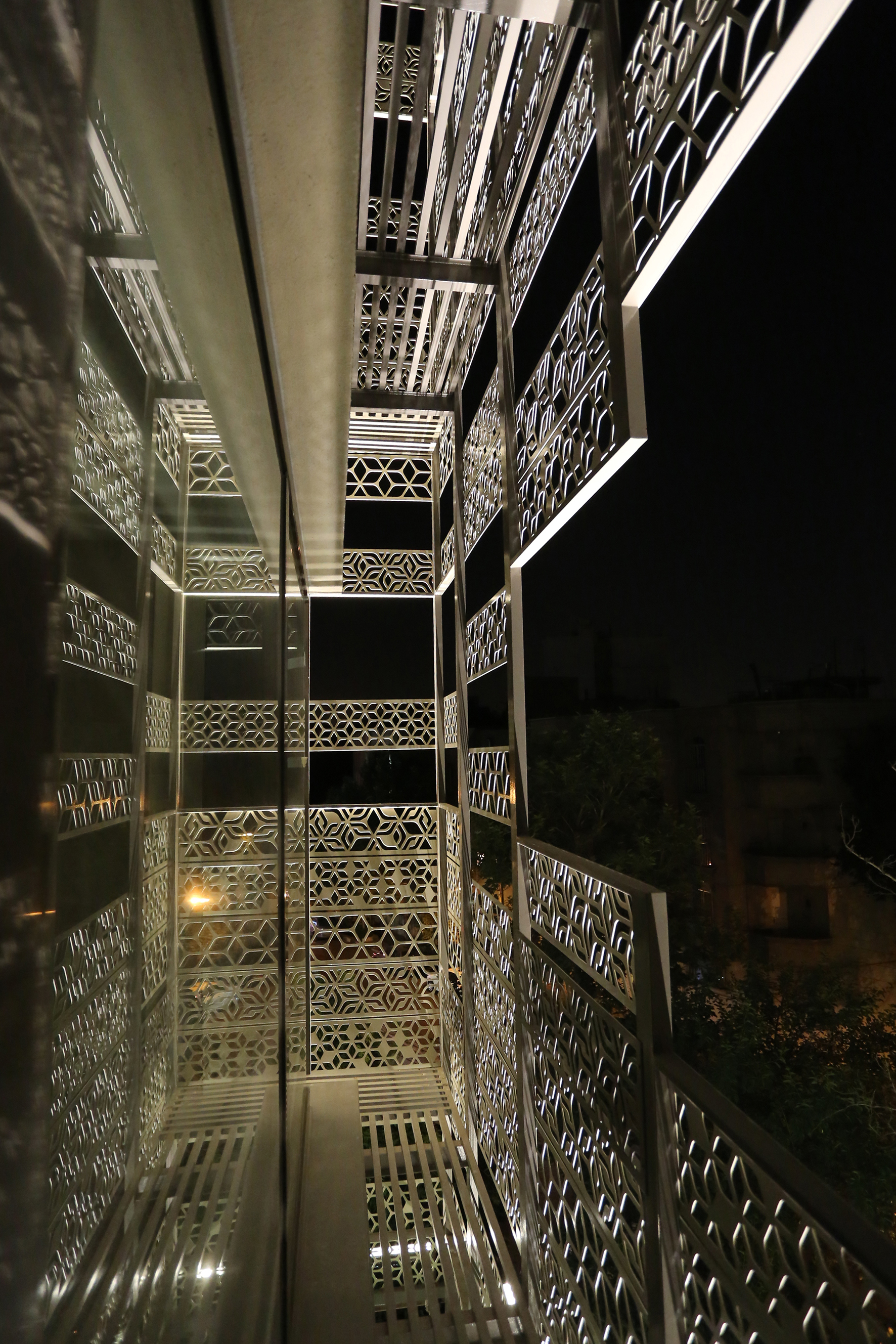 MEHRAZ OFFICE-COMMERCIAL BUILDING by Boozhgan Architectural Studio ...