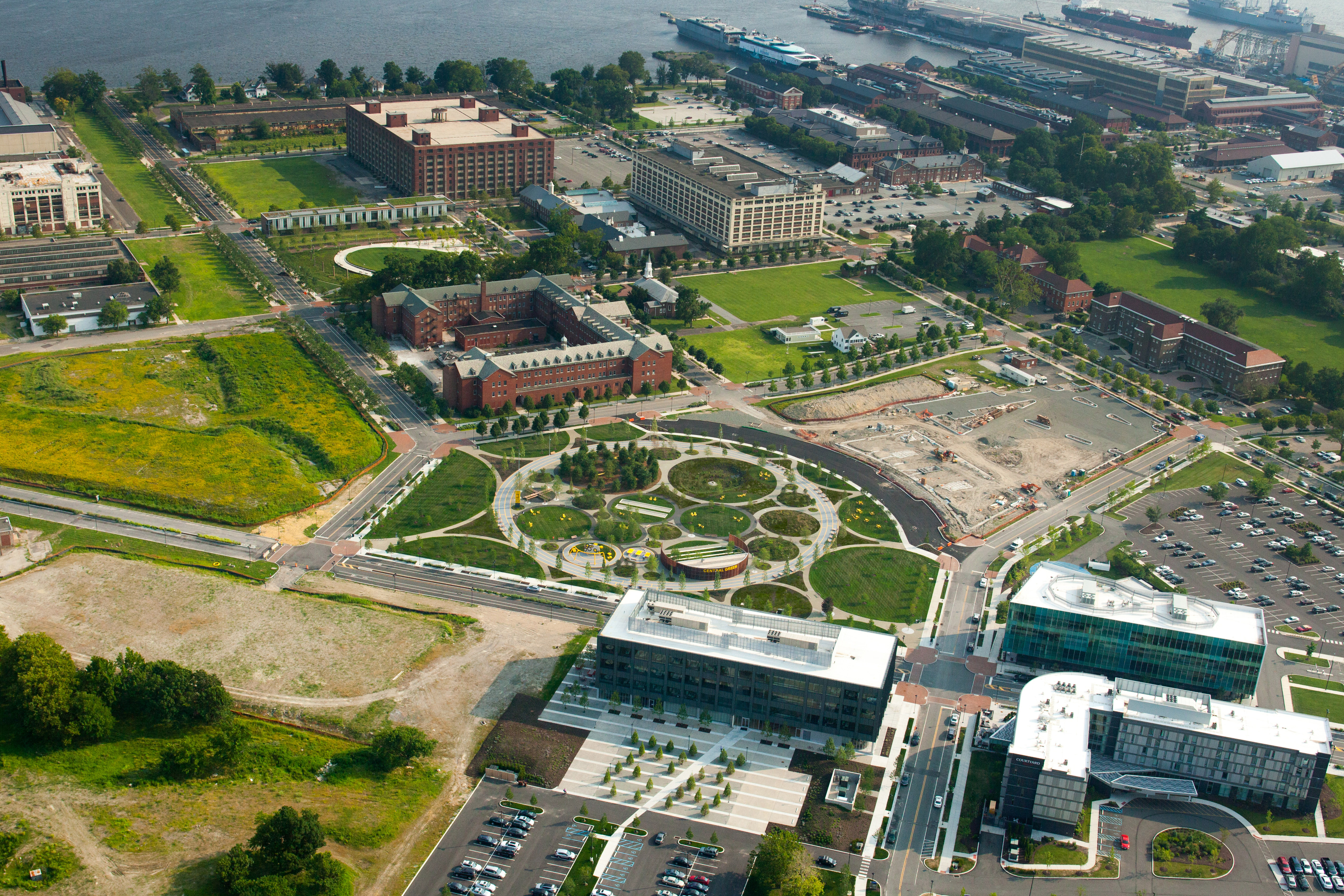 Philadelphia Navy Yards Central Green - Architizer