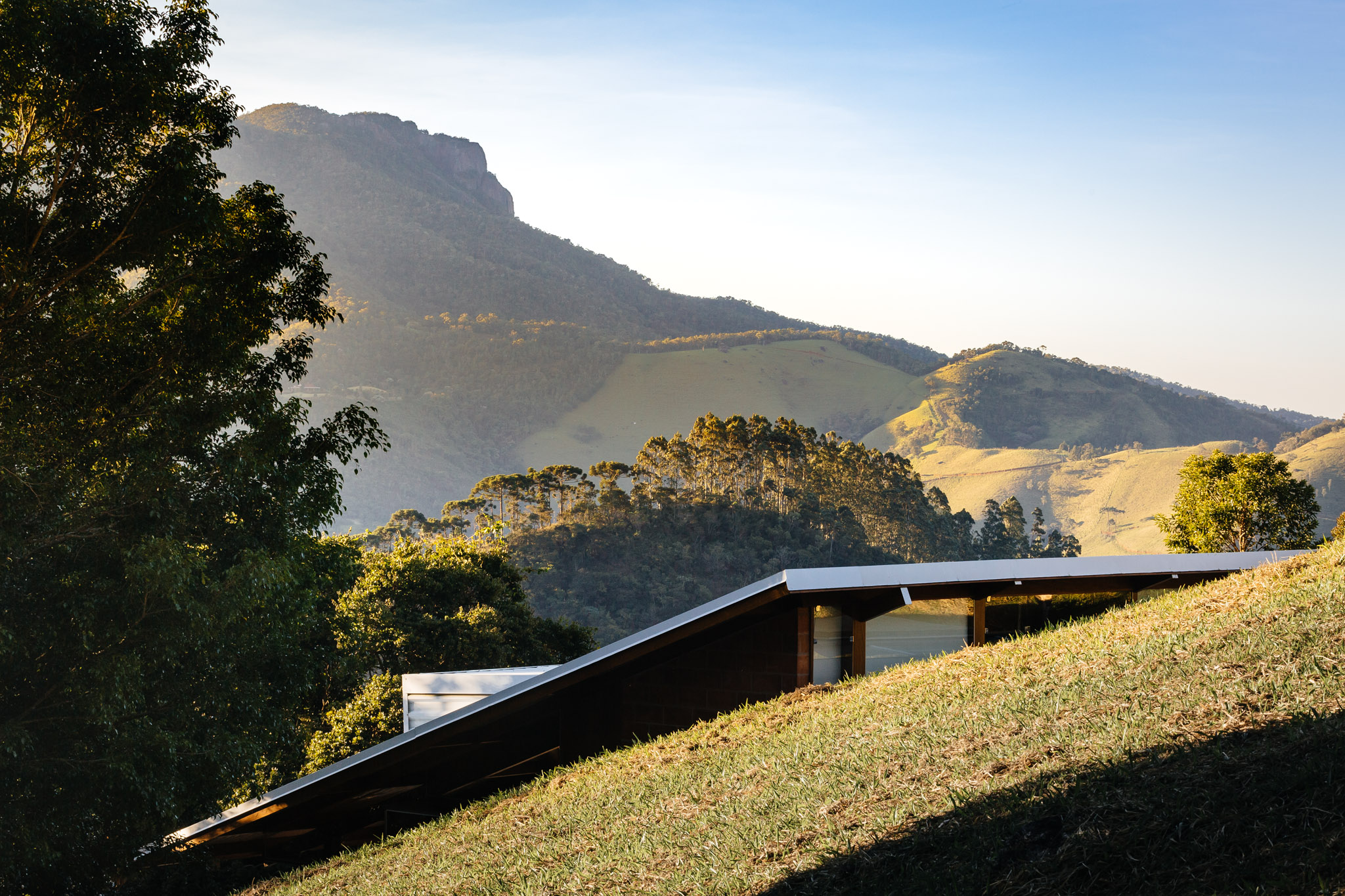 half-slope house by Denis Joelsons + Gabriela Baraúna Uchida - Architizer