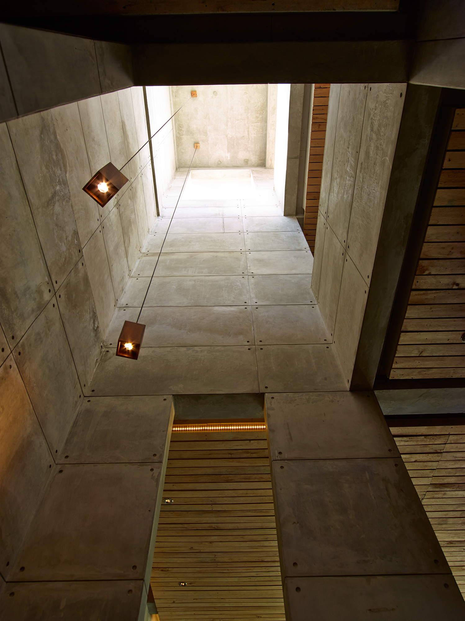 Idea 1428396: Bare Minimalist by Realrich Architecture Workshop - RAW ...