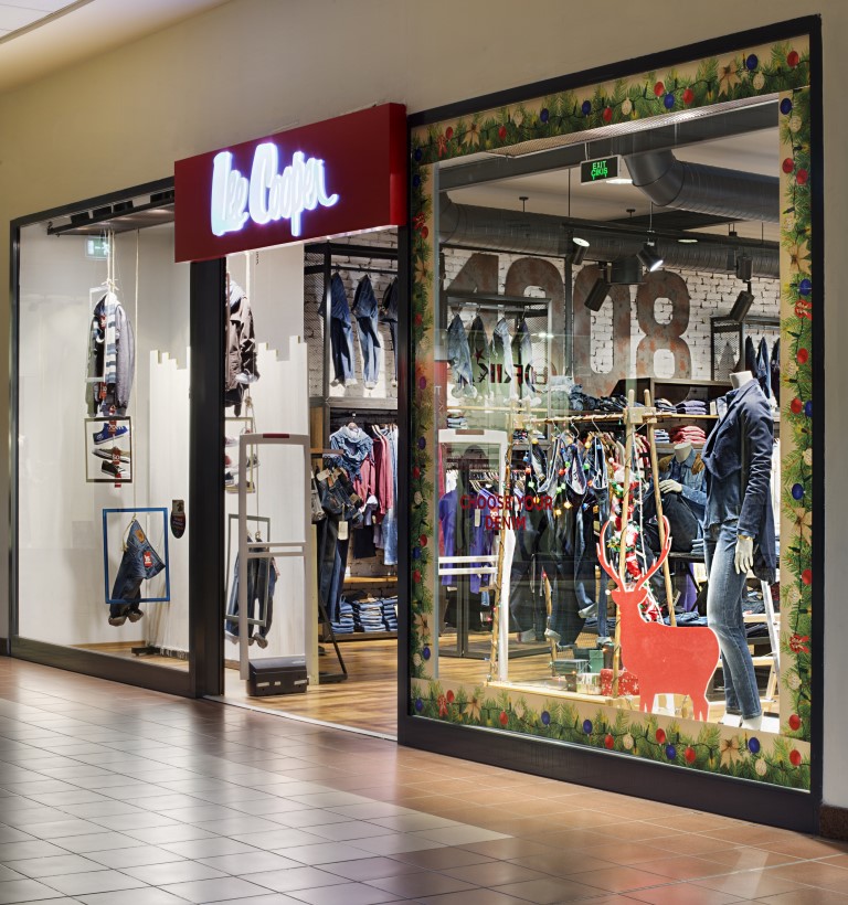 The Design Ideas Of Lee Cooper Store: With Effect Of Industrial ...