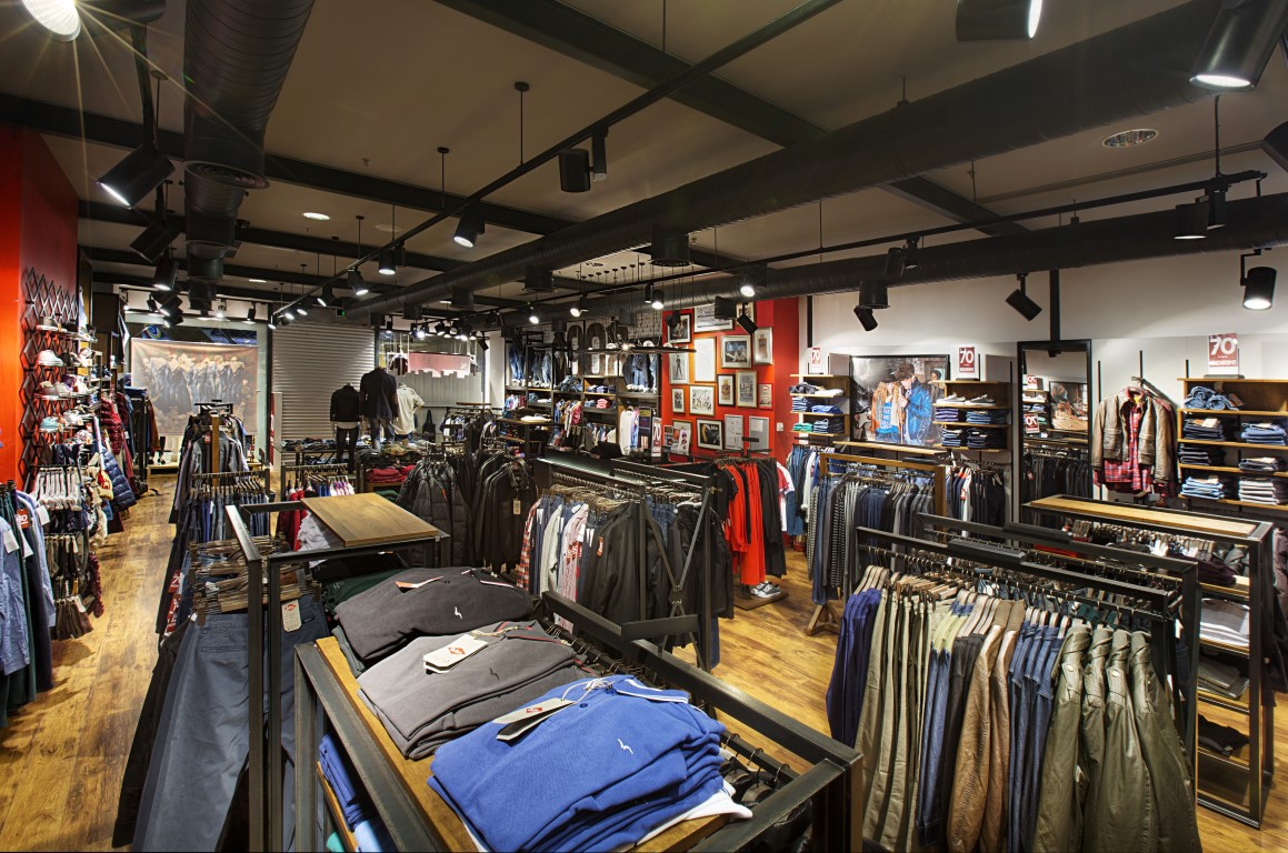 The Design Ideas Of Lee Cooper Store: With Effect Of Industrial ...