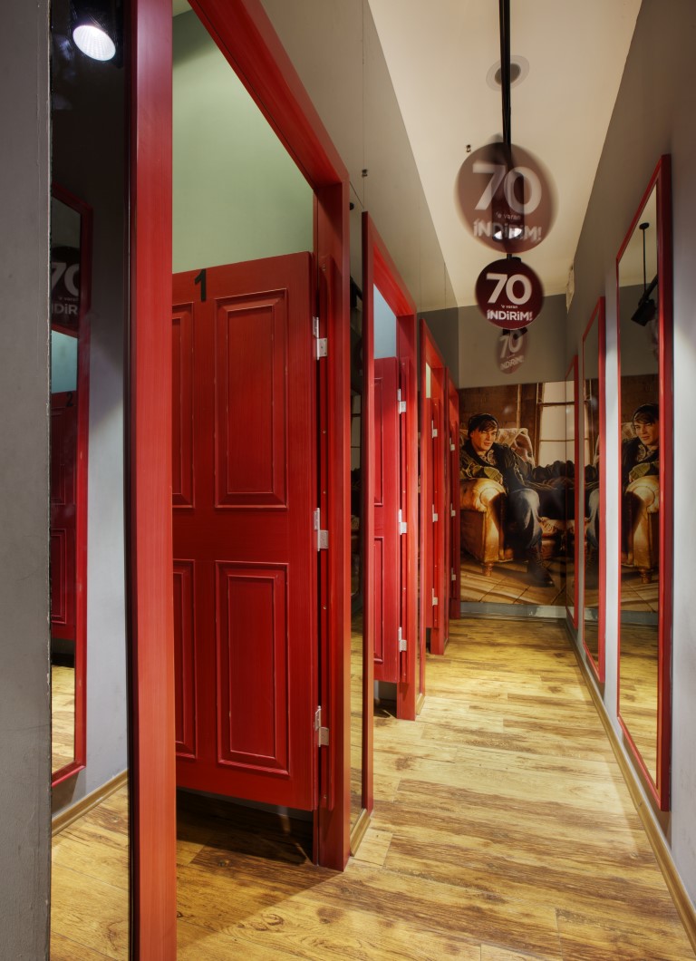 The Design Ideas Of Lee Cooper Store: With Effect Of Industrial ...