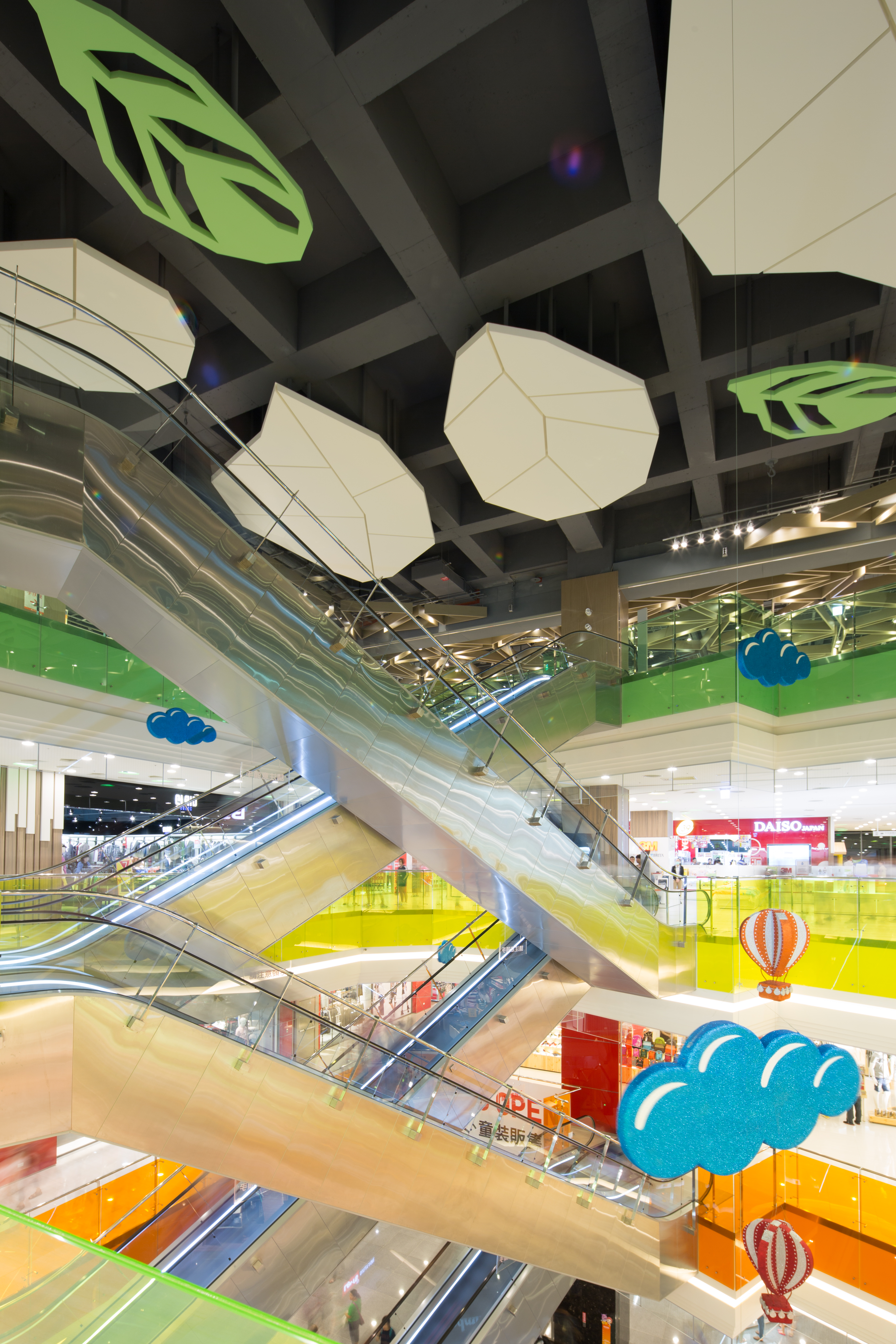 Shang Shun Mall, Taiwan by TL ARCHITECTS & DL DESIGN - Architizer