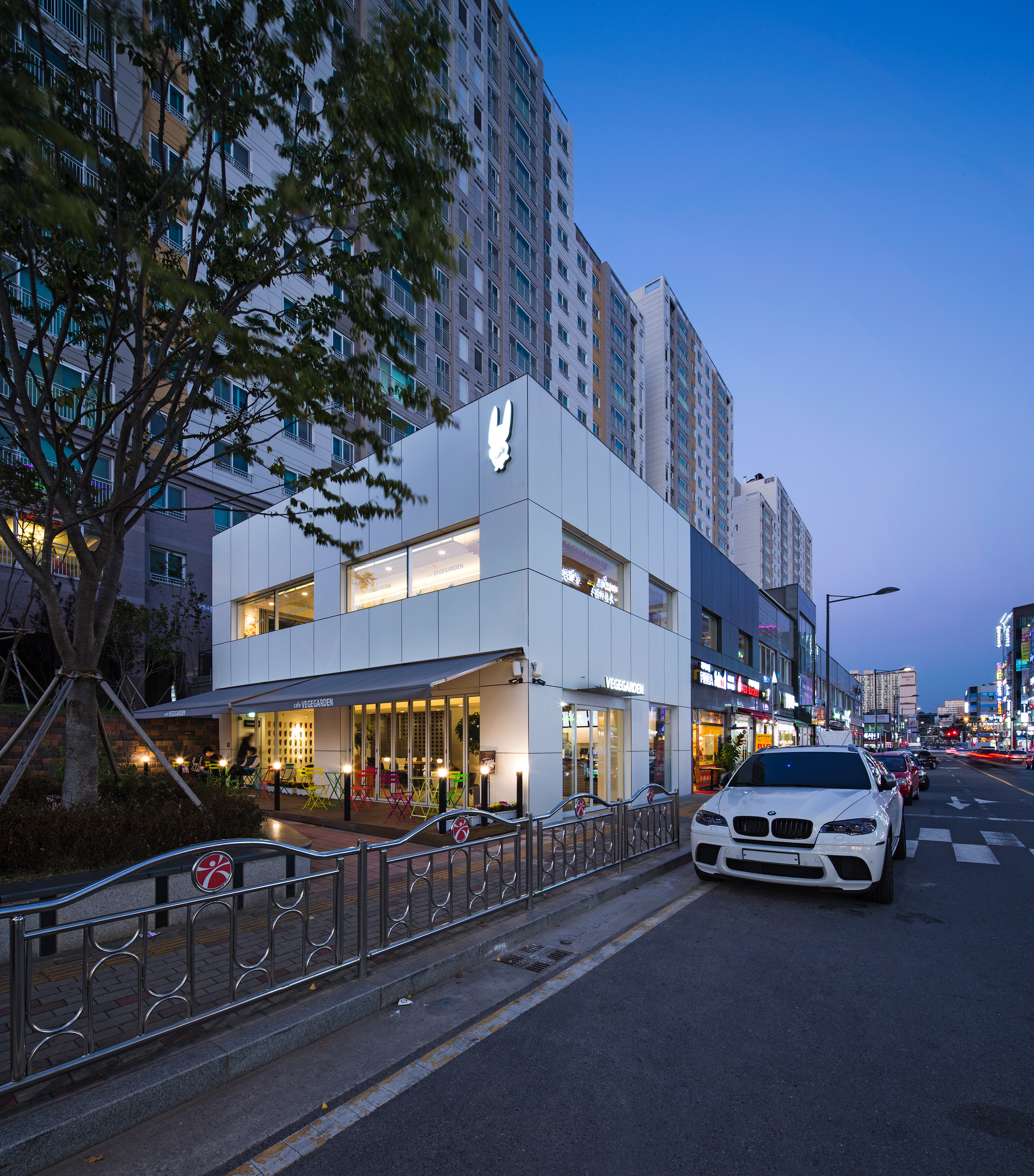 Red Square House by ArchiWorkshop - Architizer