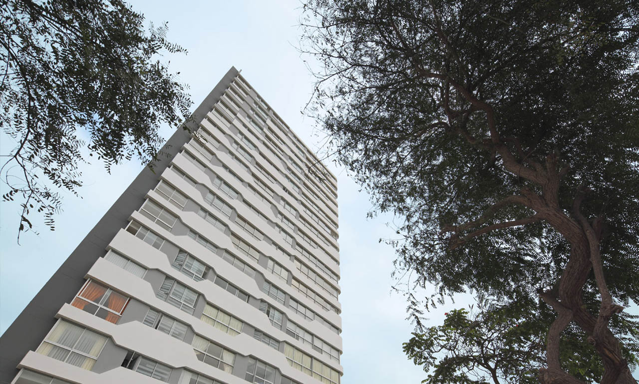 Viana Residential Building by Metrópolis Oficina de Arquitectura ...