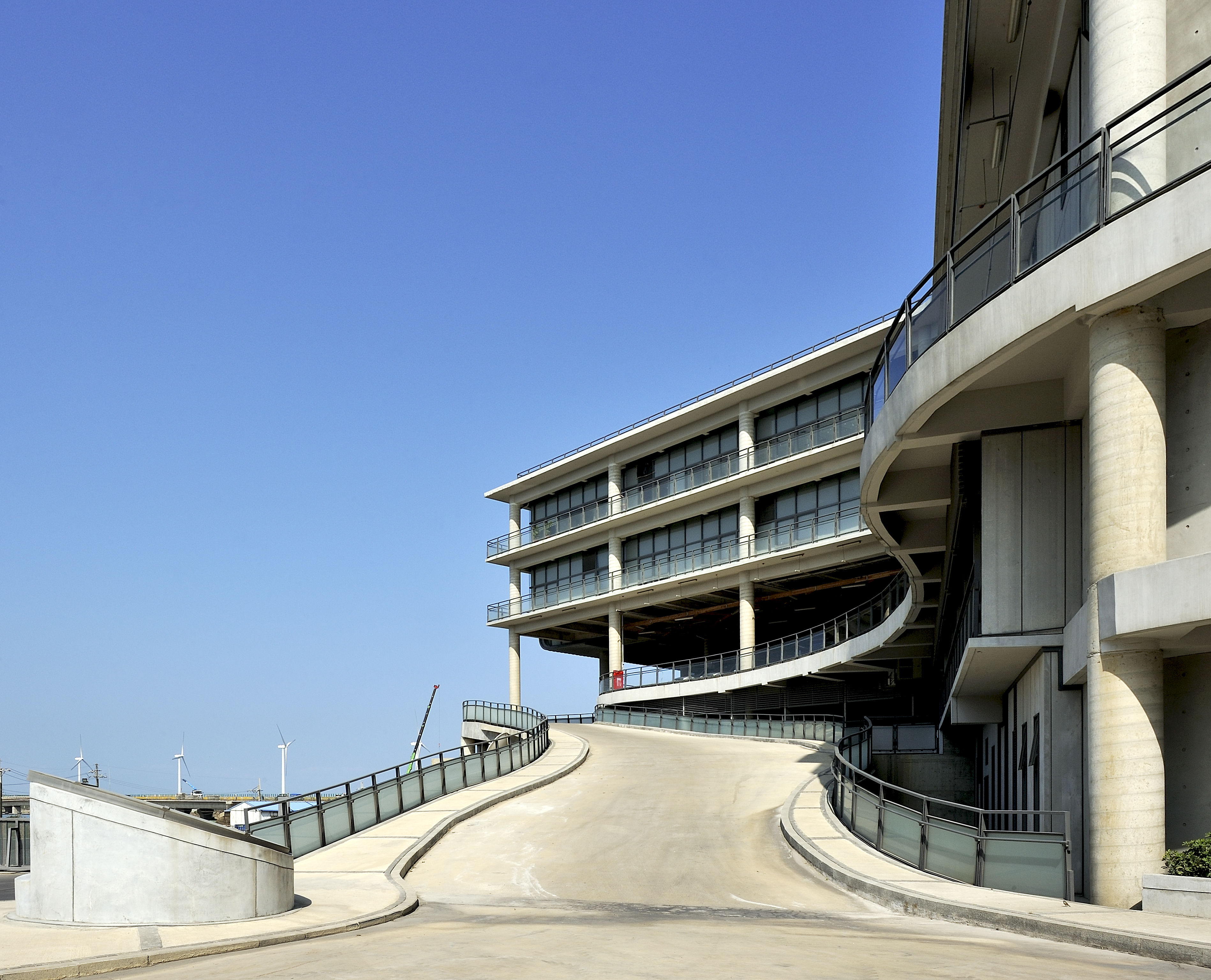 Administration Building of T.H. STEEL ENTERPRISE by CHE FU CHANG ...