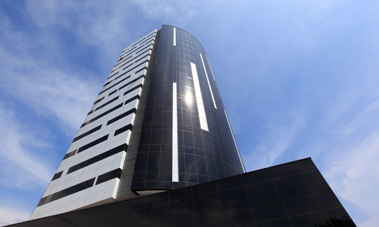 Omega Building by Metrópolis Oficina de Arquitectura - Architizer