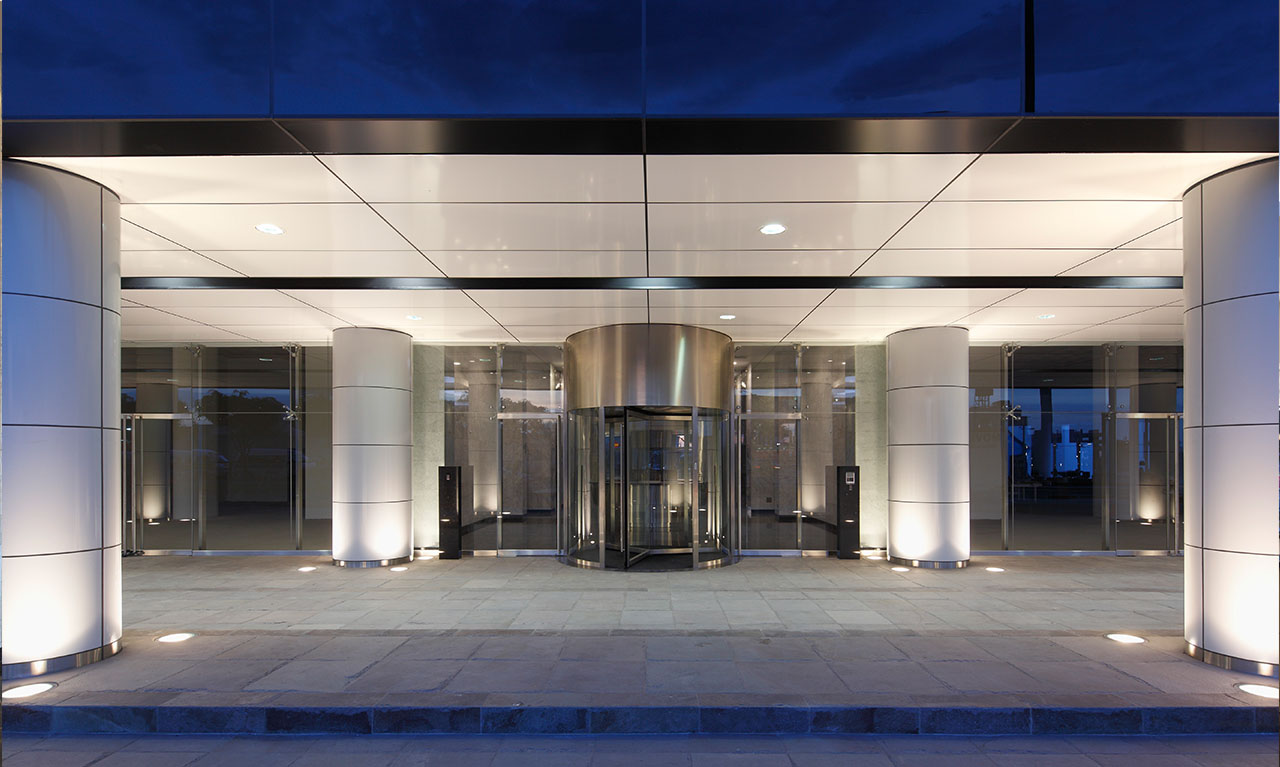 Omega Building by Metrópolis Oficina de Arquitectura - Architizer